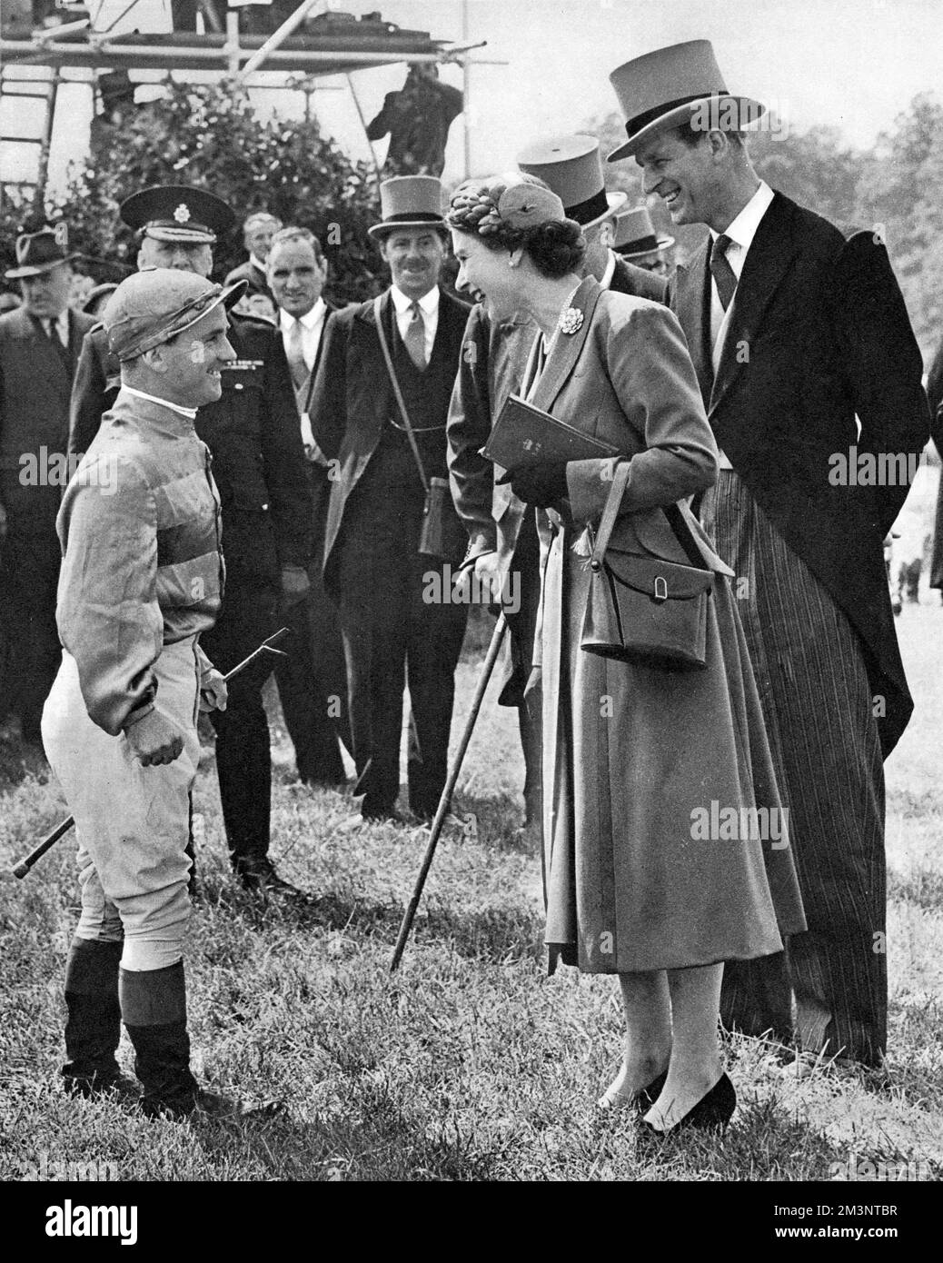 Queen Elizabeth II meets Gordon Richards at the Derby Stock Photo - Alamy