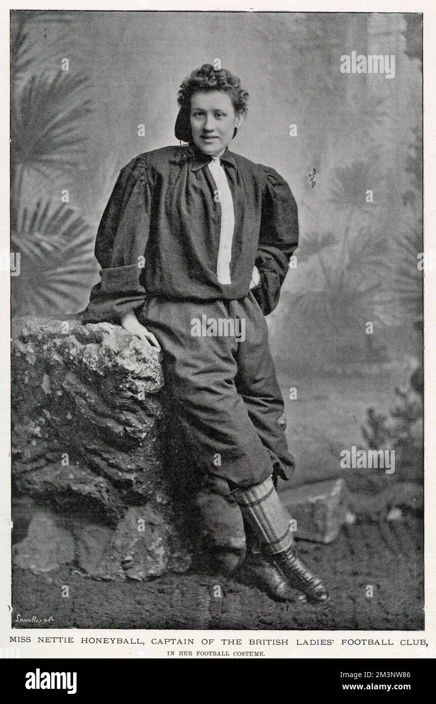 Ladies Football, 1895: Miss Nettie Honeyball Stock Photo - Alamy