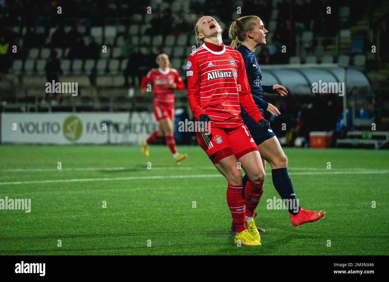 Fc rosengaard women bayern munich women hi-res stock photography and ...