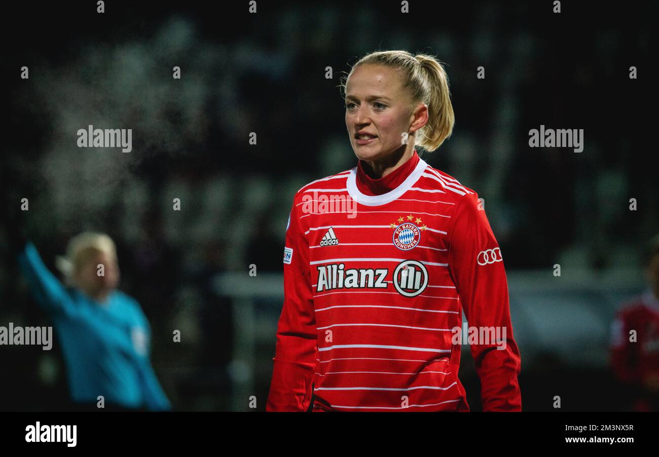 Malmoe, Sweden. 15th Dec, 2022. Lea Schüller (11) of Bayern Munich seen ...