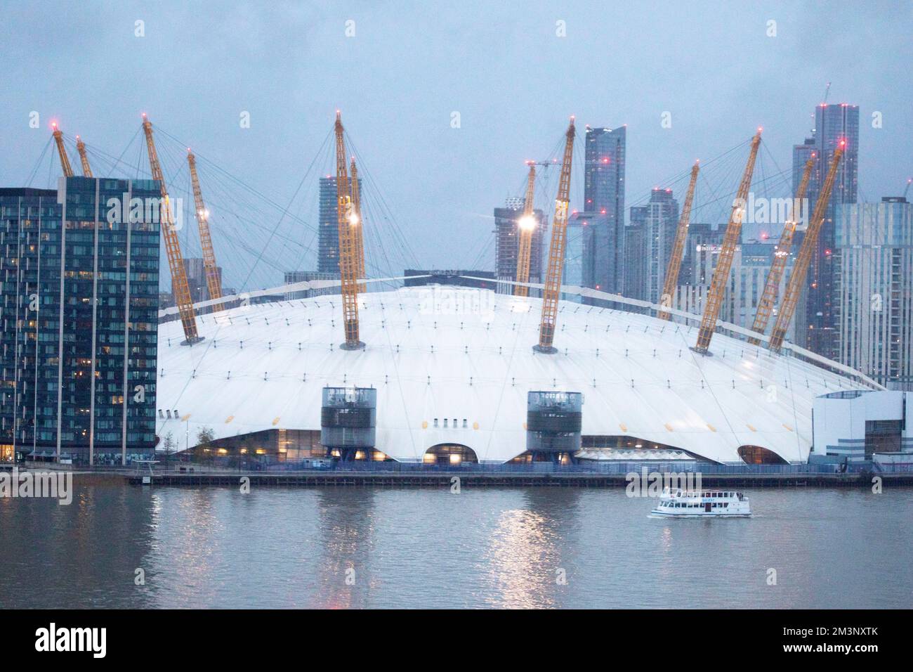 London Cable Car, also known as IFS Cloud Cable Car, operates across ...