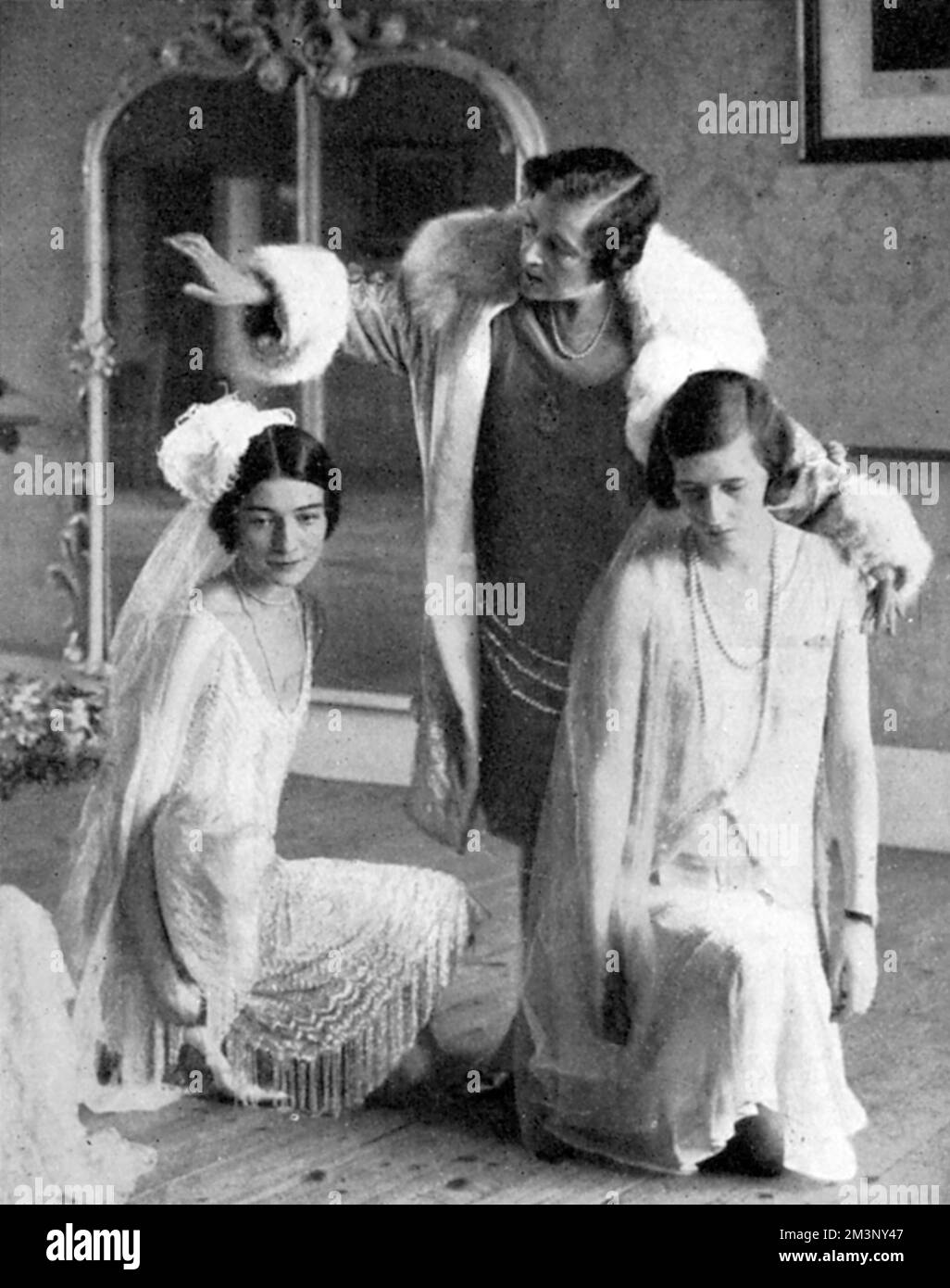 Debutantes learning to curtsey, 1929 Stock Photo - Alamy