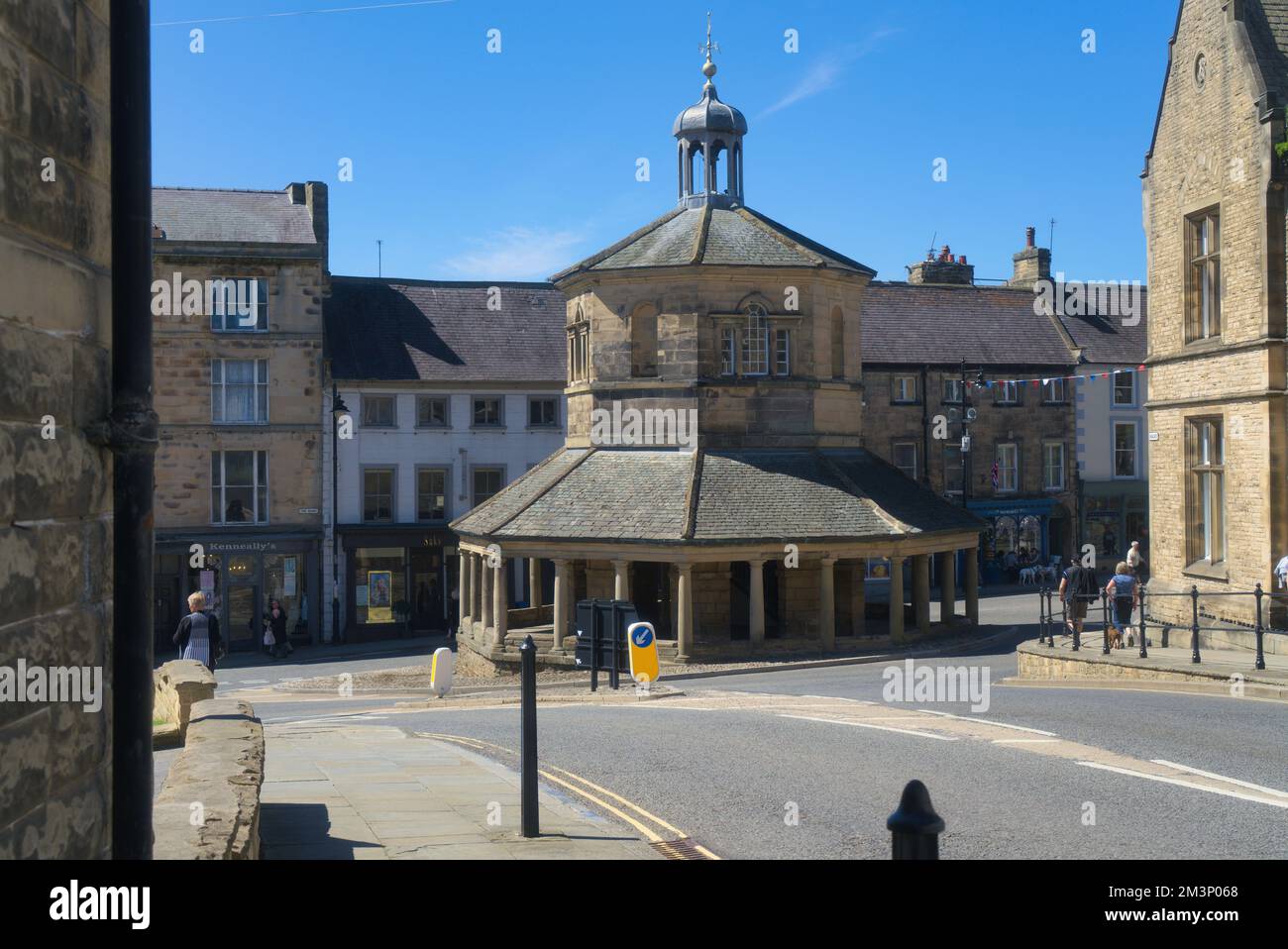 Barnard castle high street hi-res stock photography and images - Alamy