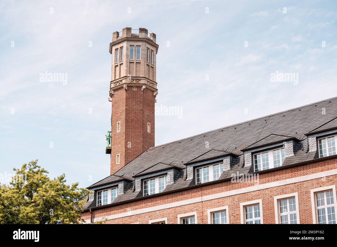 29 July 2022, Cologne, Germany: Neuerburg Haus historical landmark with ...