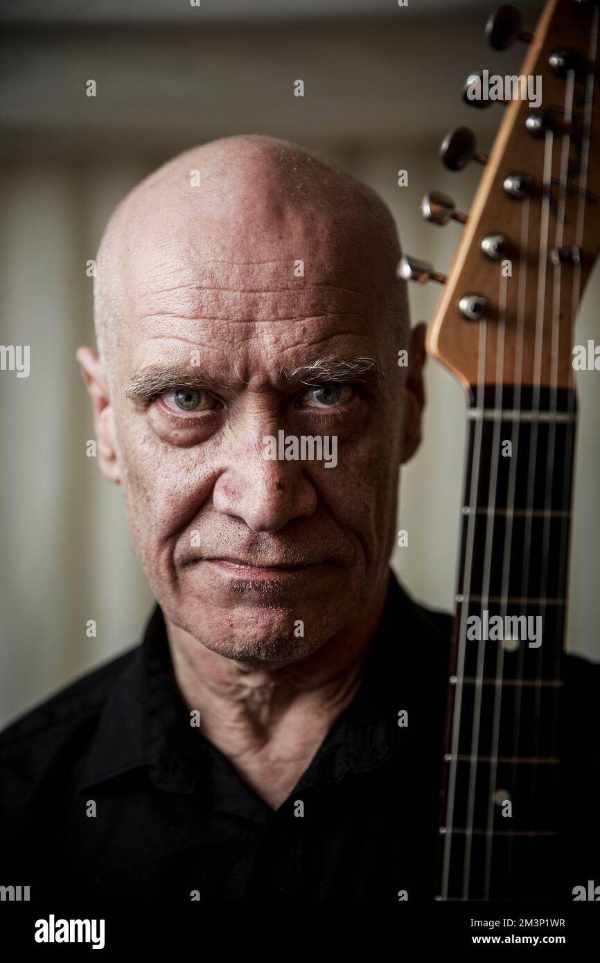 Photo of wilko johnson hi-res stock photography and images - Alamy