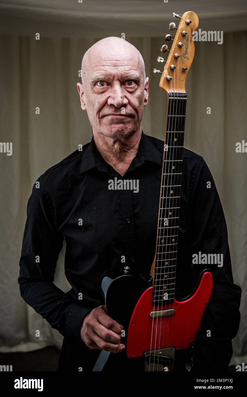 Photo of wilko johnson hi-res stock photography and images - Alamy
