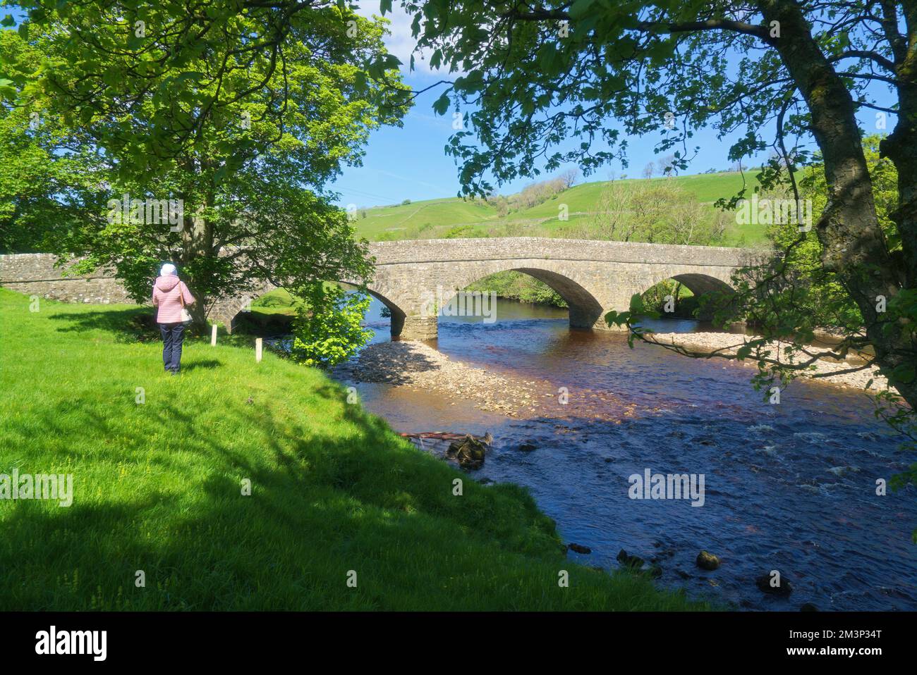 Bridge river swale hi-res stock photography and images - Alamy
