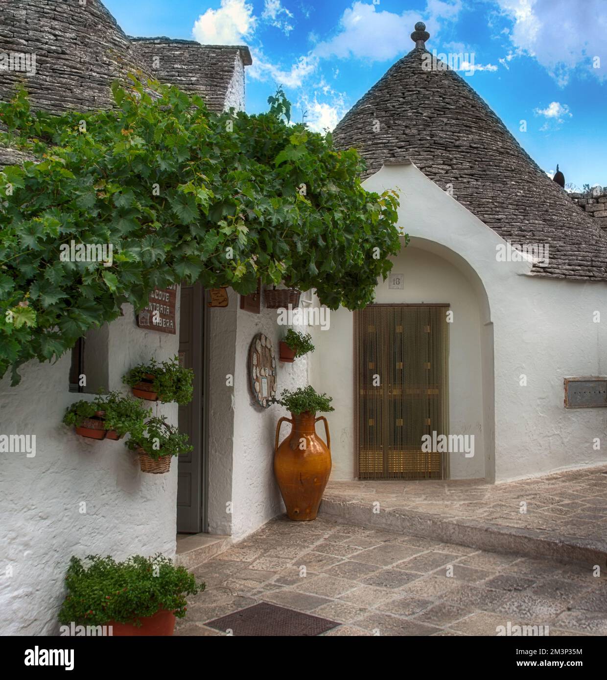 Trulli houses in Alberobello, Puglia, Italy Stock Photo - Alamy