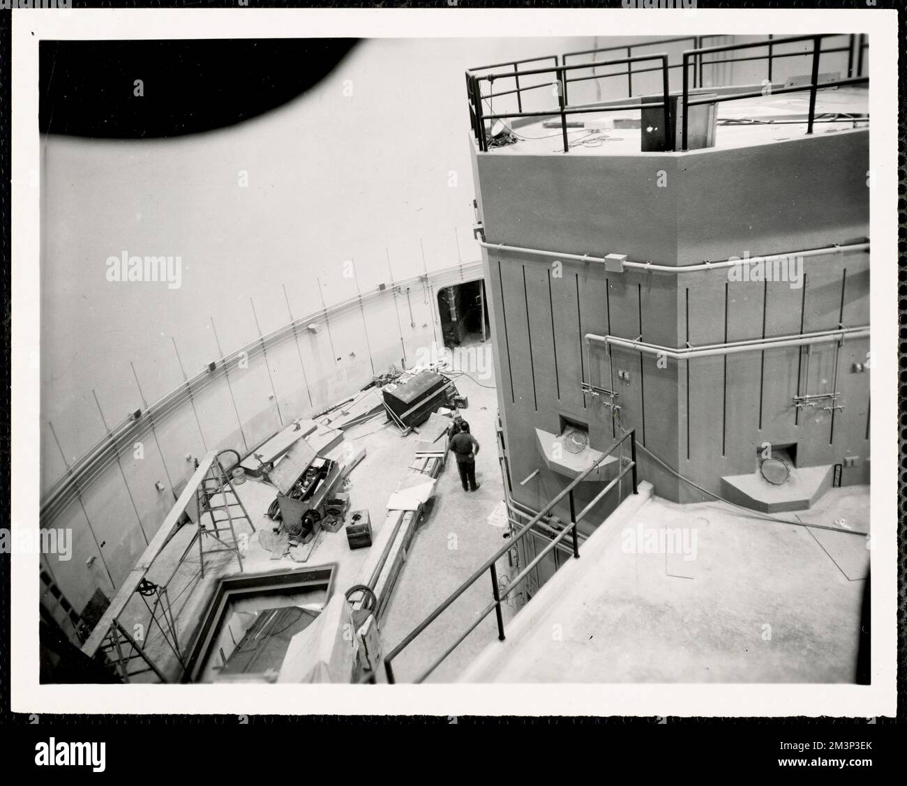 Reactor, crane test , Armories, Ordnance industry, Nuclear reactors ...