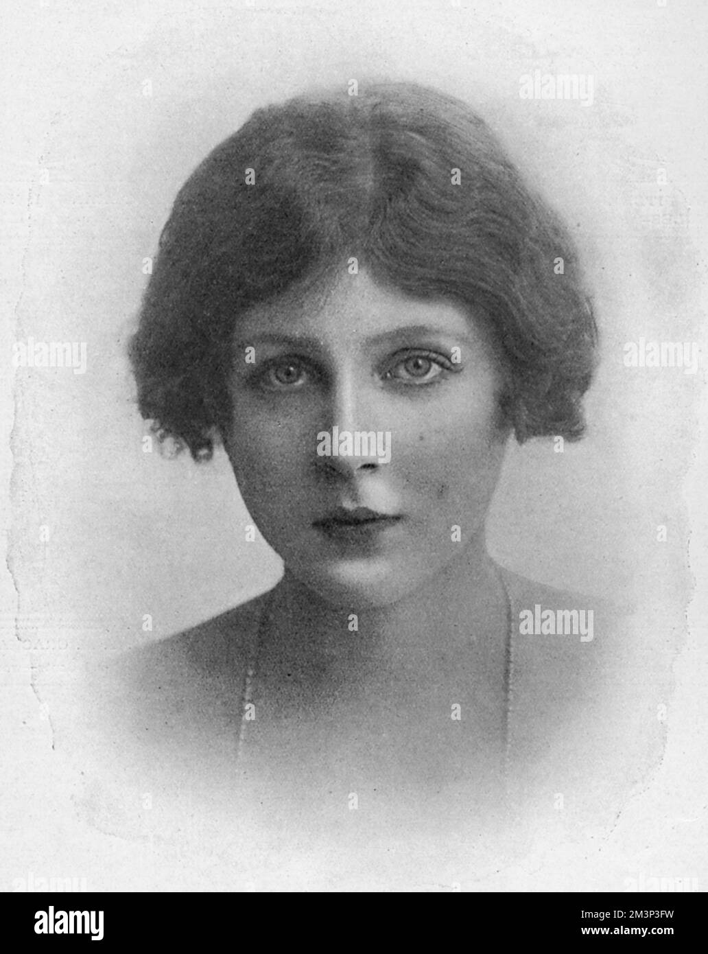 In 1915 Black and White Stock Photos & Images - Alamy