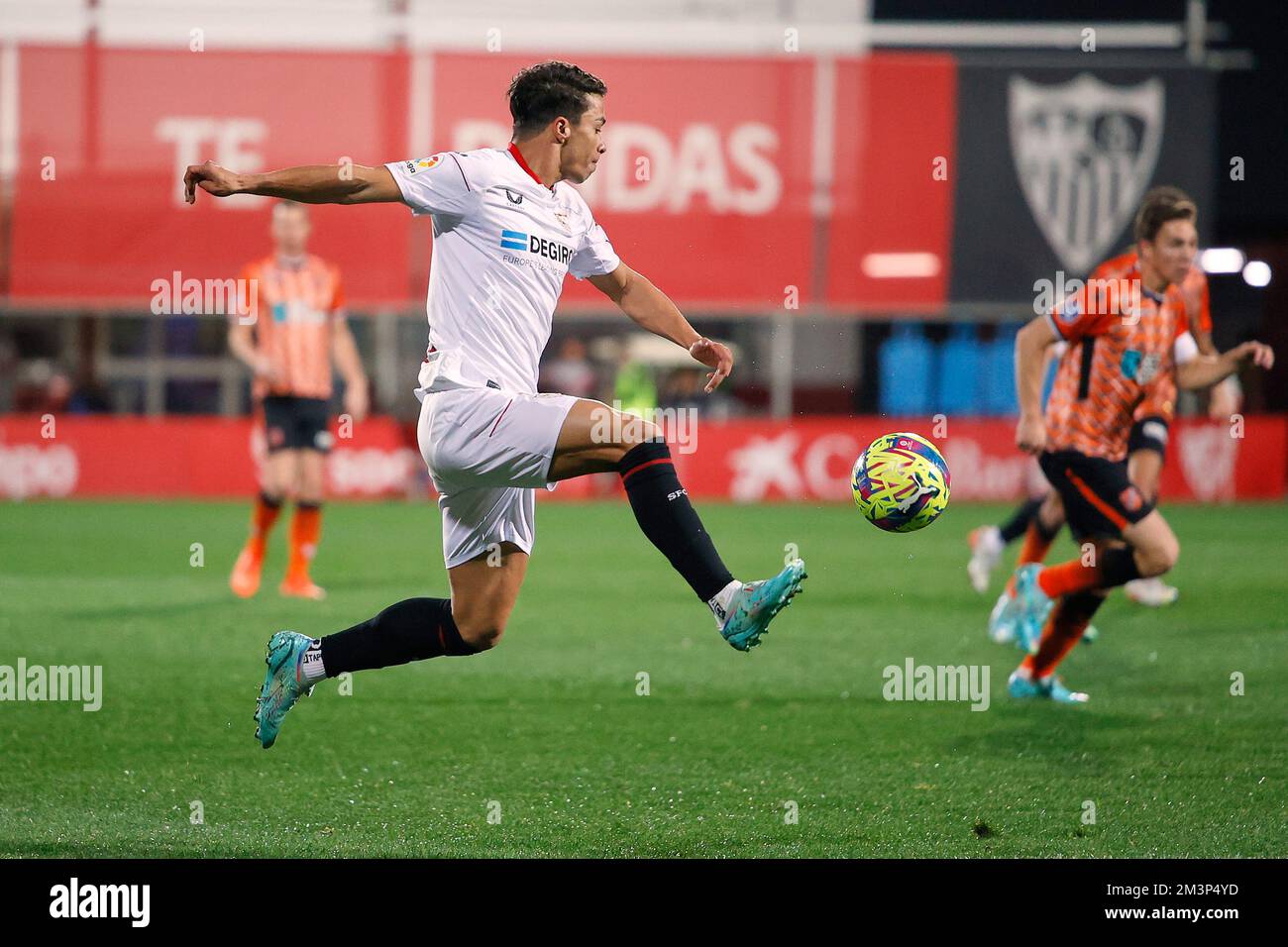 Oliver torres hi-res stock photography and images - Alamy