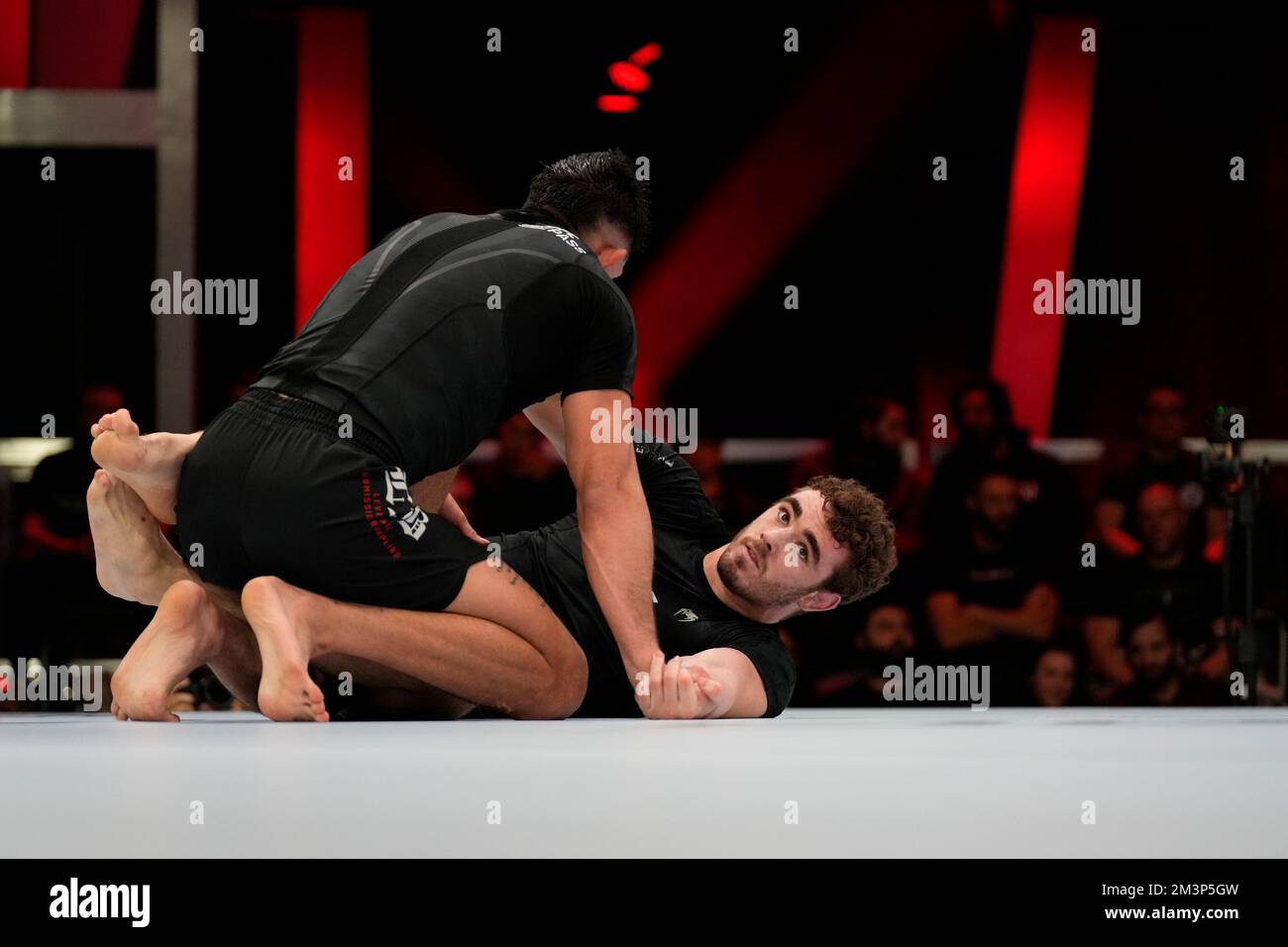 Mason fowler 225lb and pat shahgholi 253lbs hi-res stock photography ...
