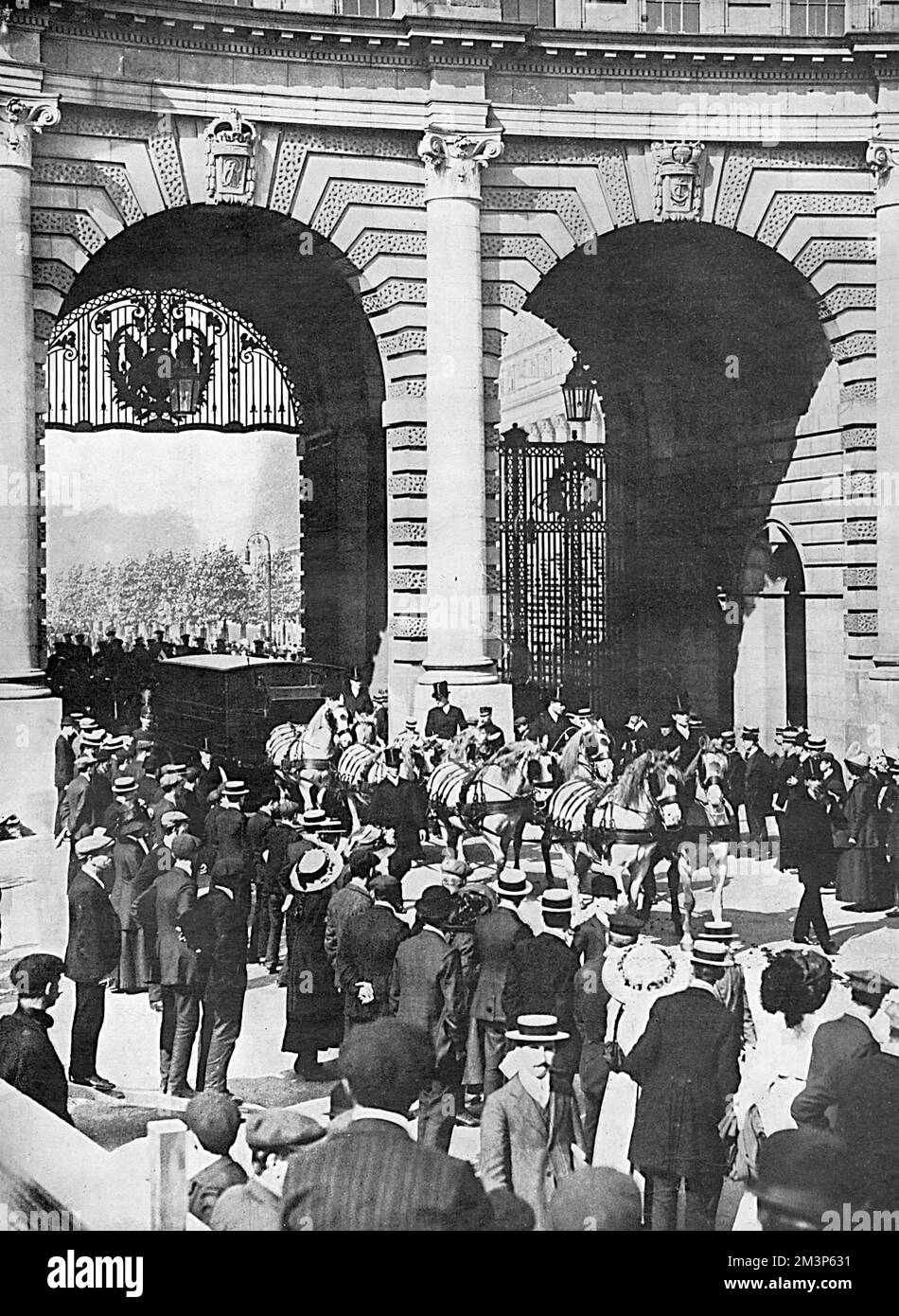 Coronation king george 1911 Black and White Stock Photos & Images - Alamy