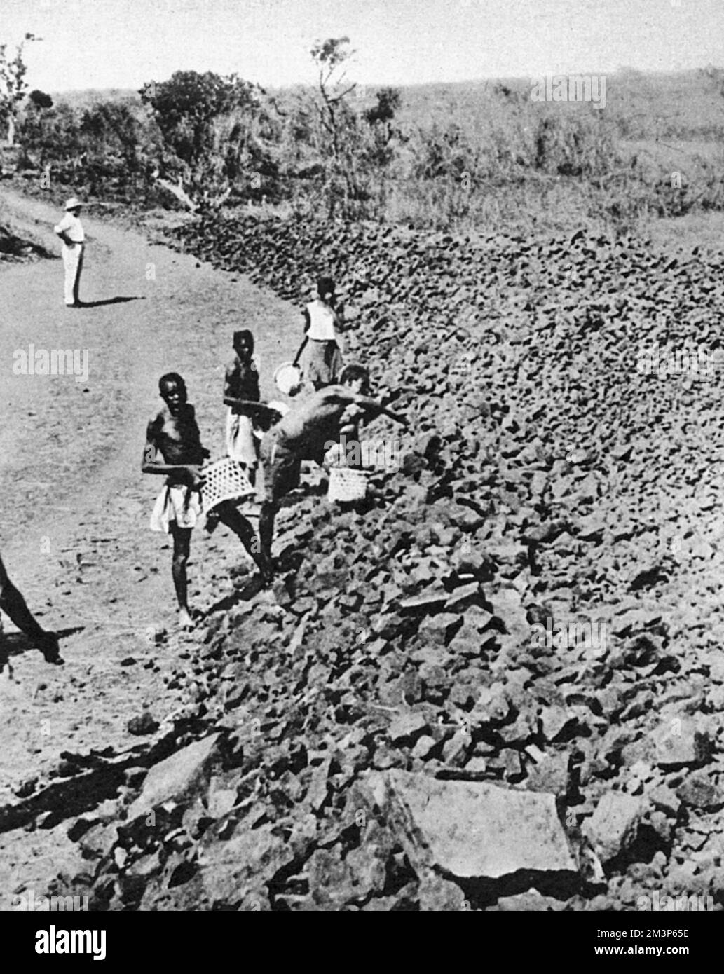 River dam construction Black and White Stock Photos & Images - Alamy