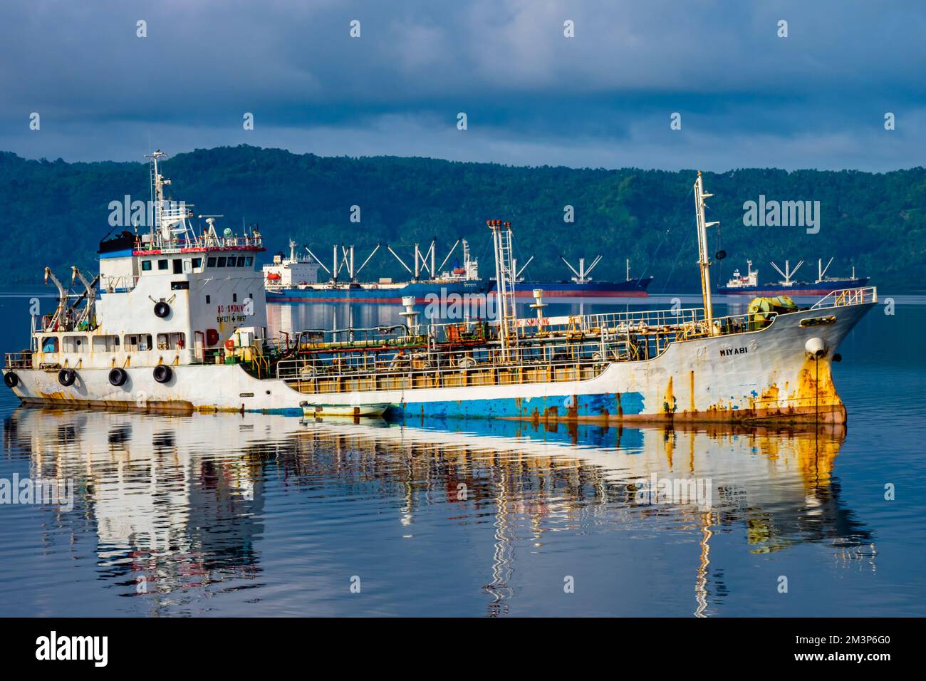Wild Papua New Guinea - Tropical Paradise in one of the worlds most ...