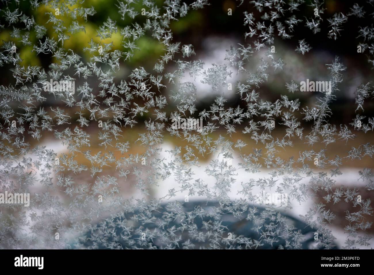 Natural gas meter outside home hi-res stock photography and images - Alamy