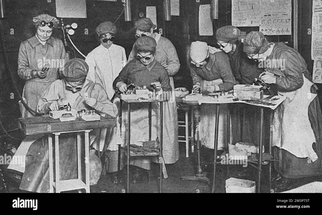 Historical wwi construction hi-res stock photography and images - Alamy