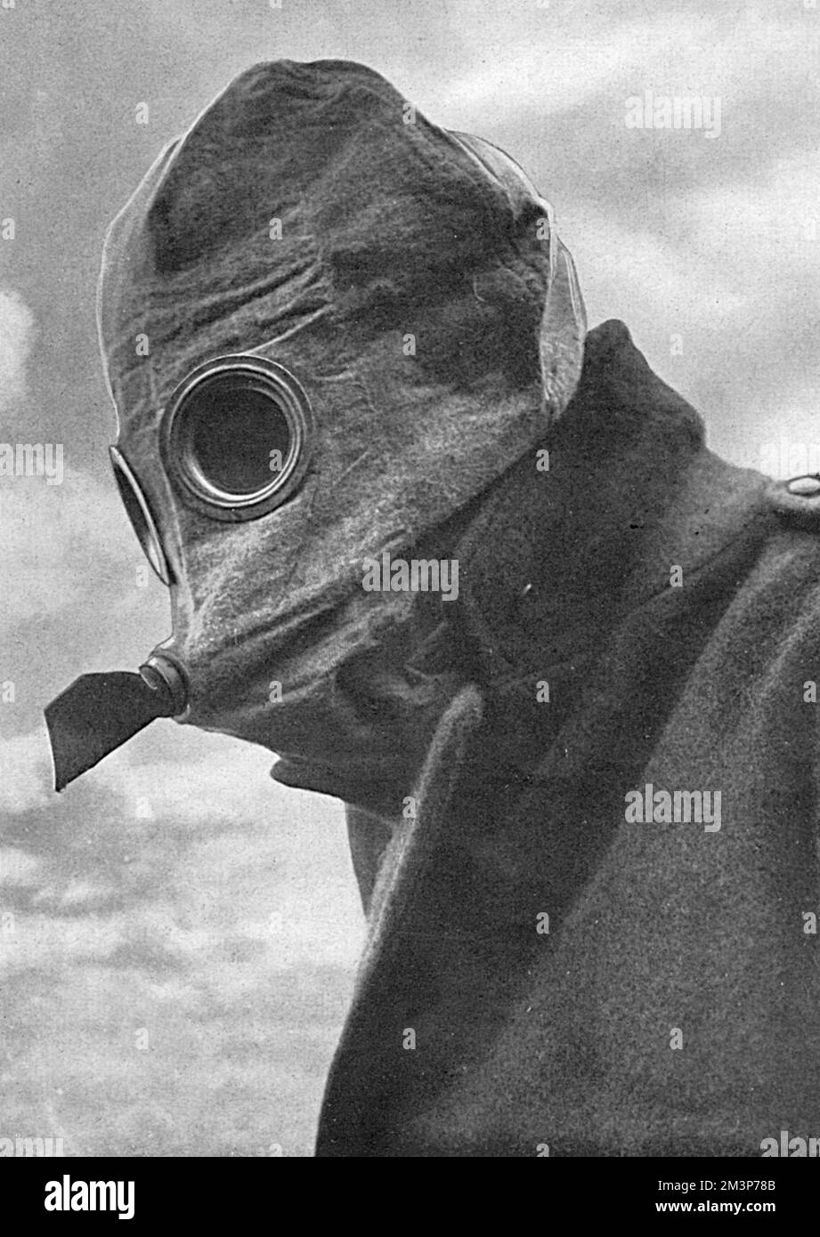 Wwi gas mask hi-res stock photography and images - Alamy