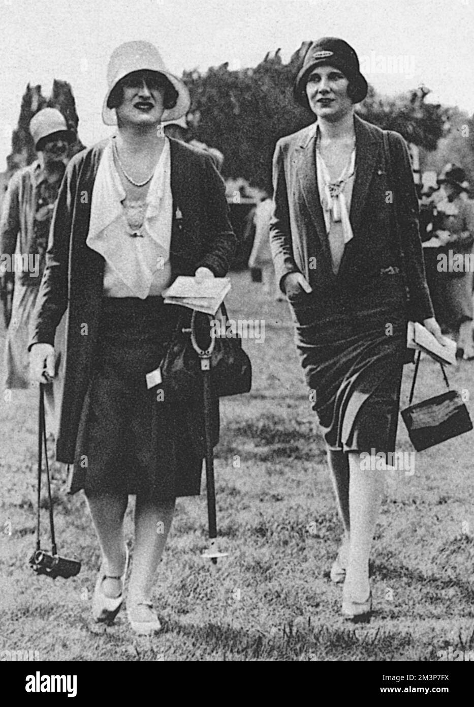 Lady Eveyln Beauchamp and the Countess of Carnarvon, 1929 Stock Photo ...