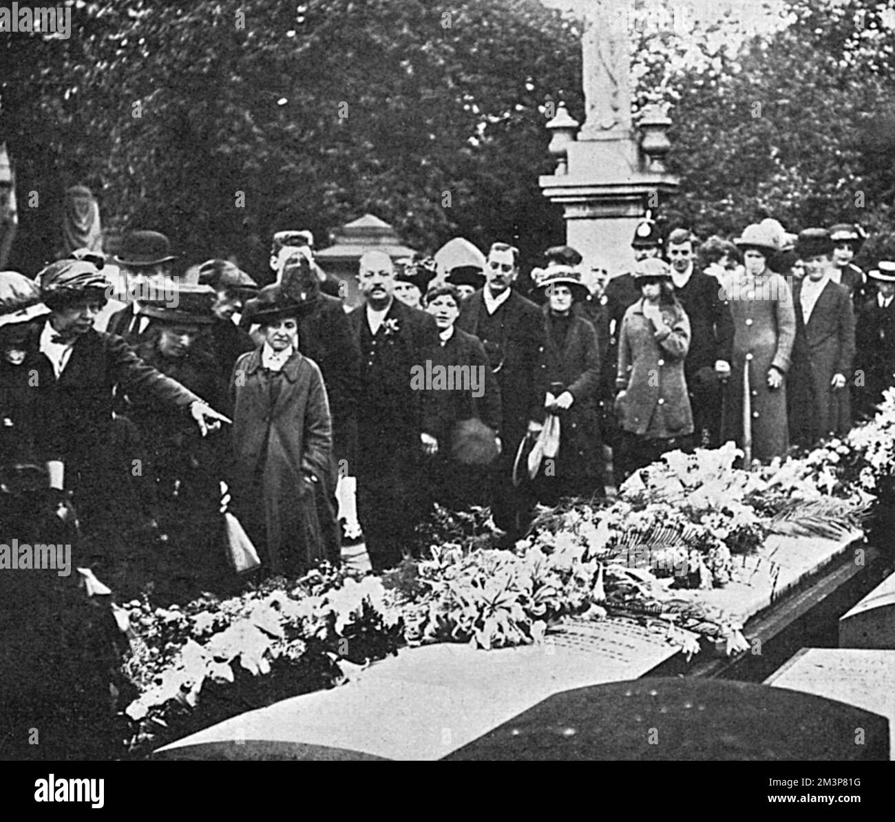 Joseph chamberlain 1914 Black and White Stock Photos & Images - Alamy