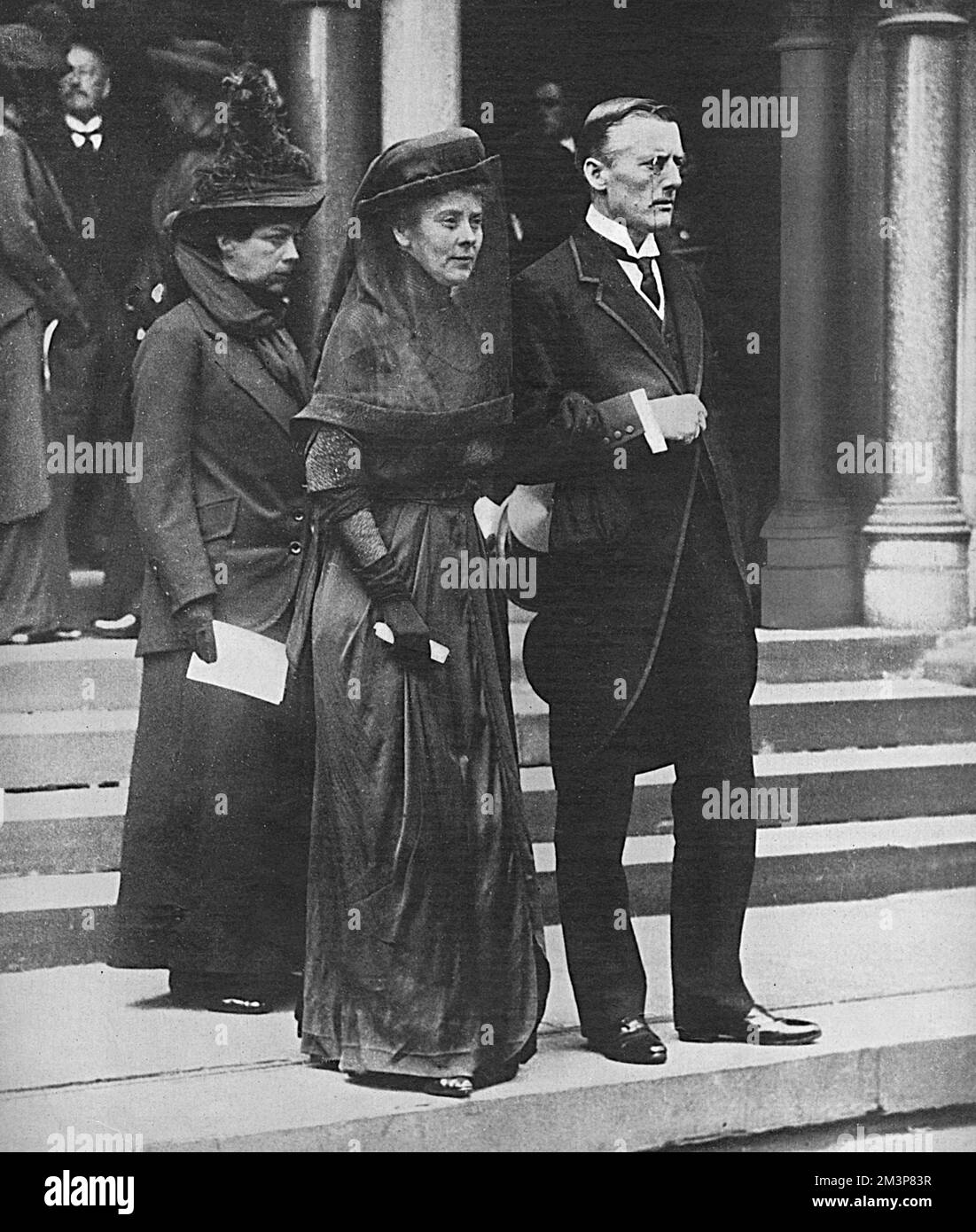 Joseph chamberlain 1914 Black and White Stock Photos & Images - Alamy