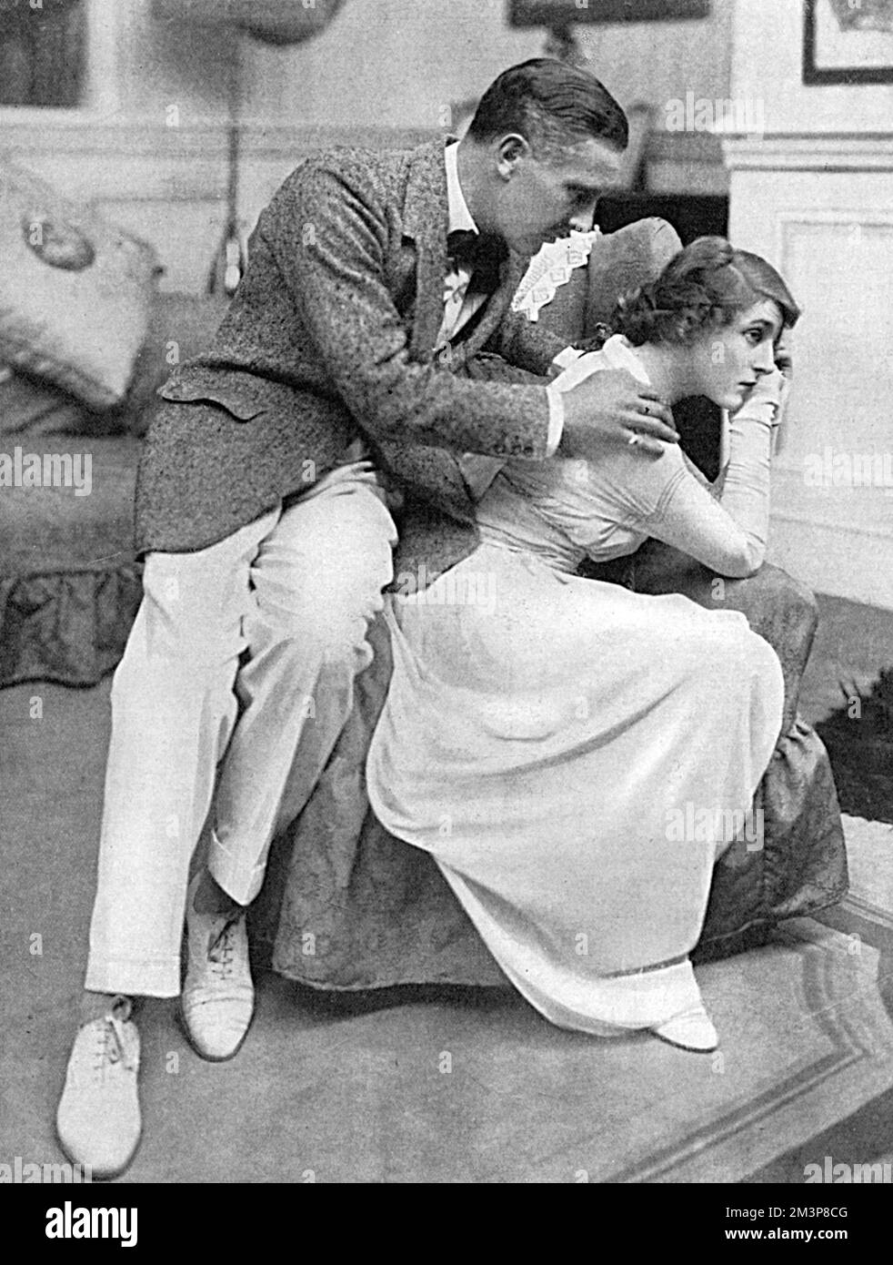 Dennis Eadie & Isobel Elsom in The Man who stayed at home, W Stock ...