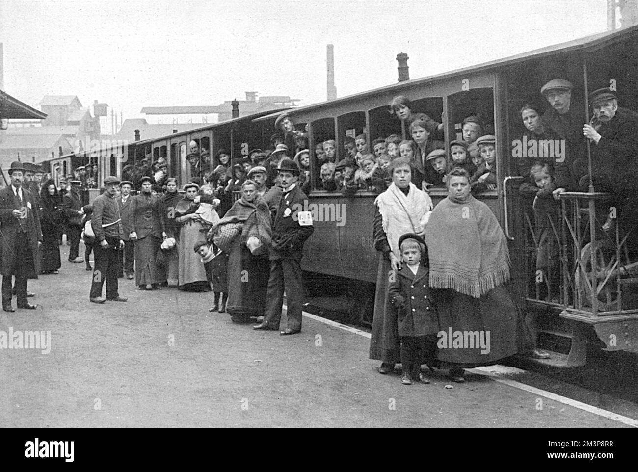 Refugees antwerp wwi hi-res stock photography and images - Alamy
