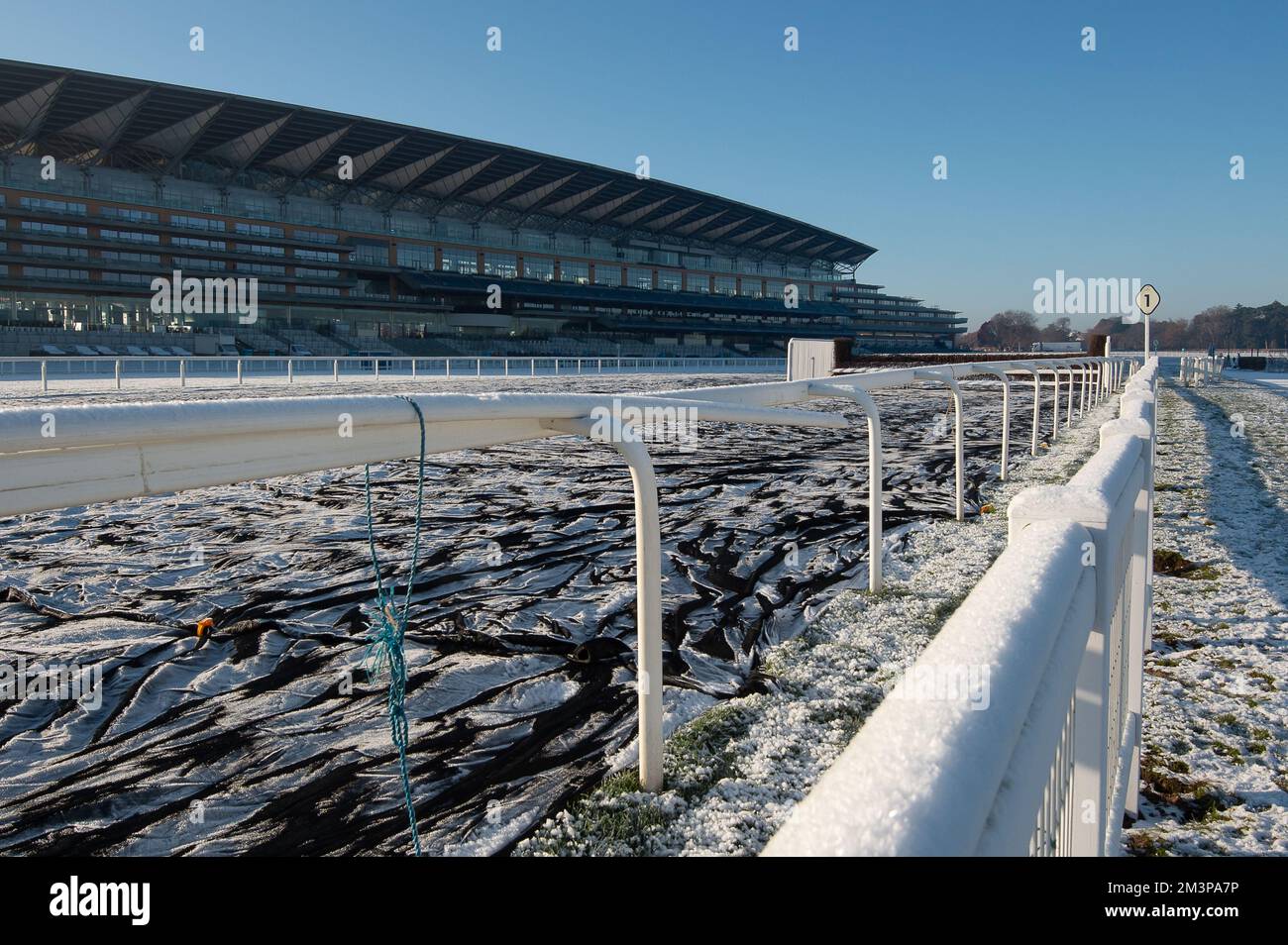 Frozen racetrack hi-res stock photography and images - Alamy