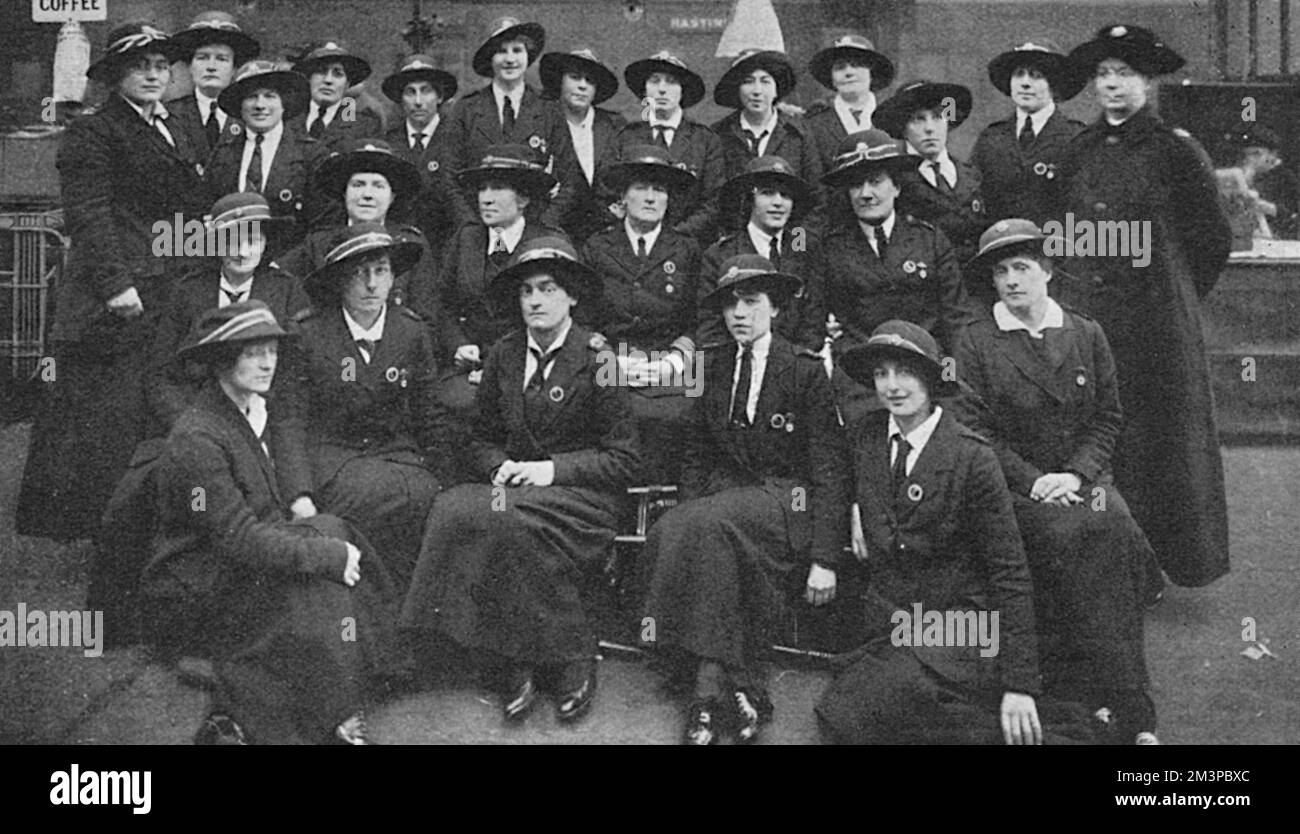 Staff of the Soldiers' Free Buffet at Charing Cross, WW1 Stock Photo ...