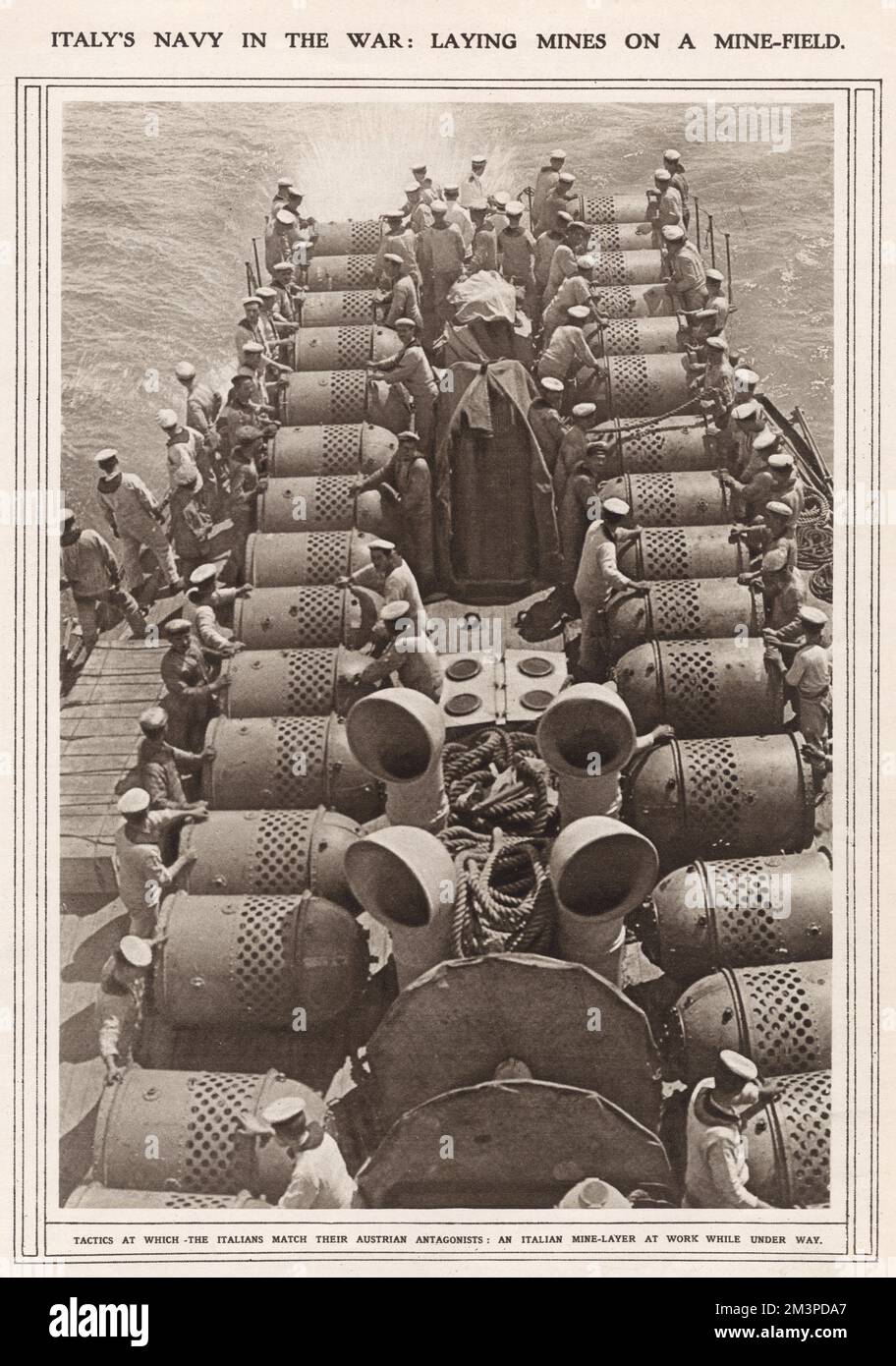 Italian navy mine hi-res stock photography and images - Alamy