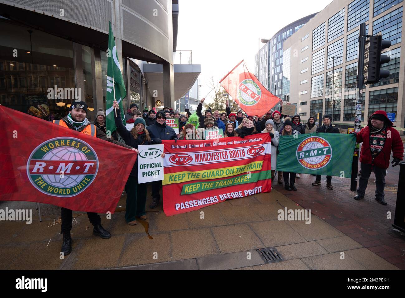 Rmt strikers hi-res stock photography and images - Alamy
