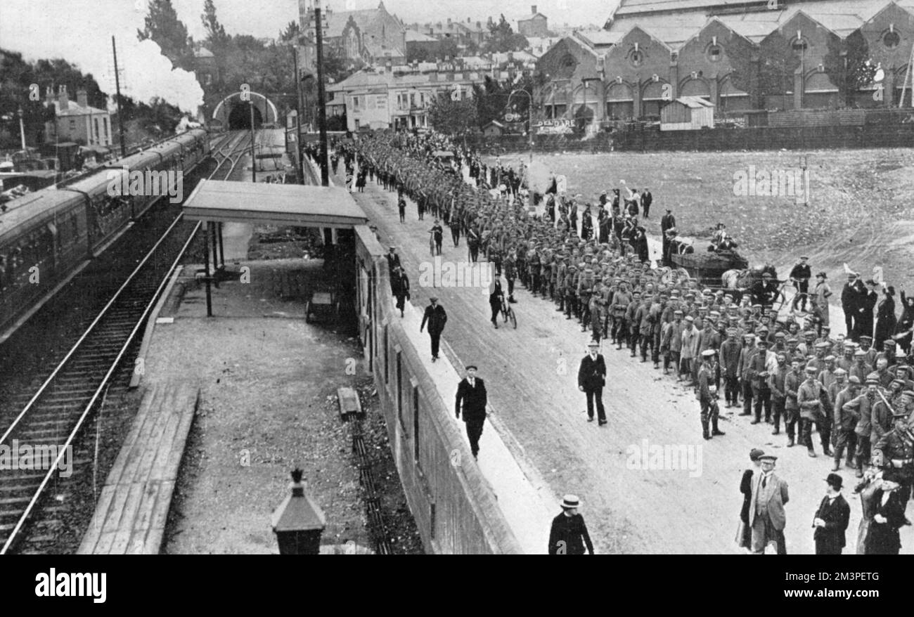 WW1 Troop movements: German POWs at Southampton, 1916 Stock Photo - Alamy