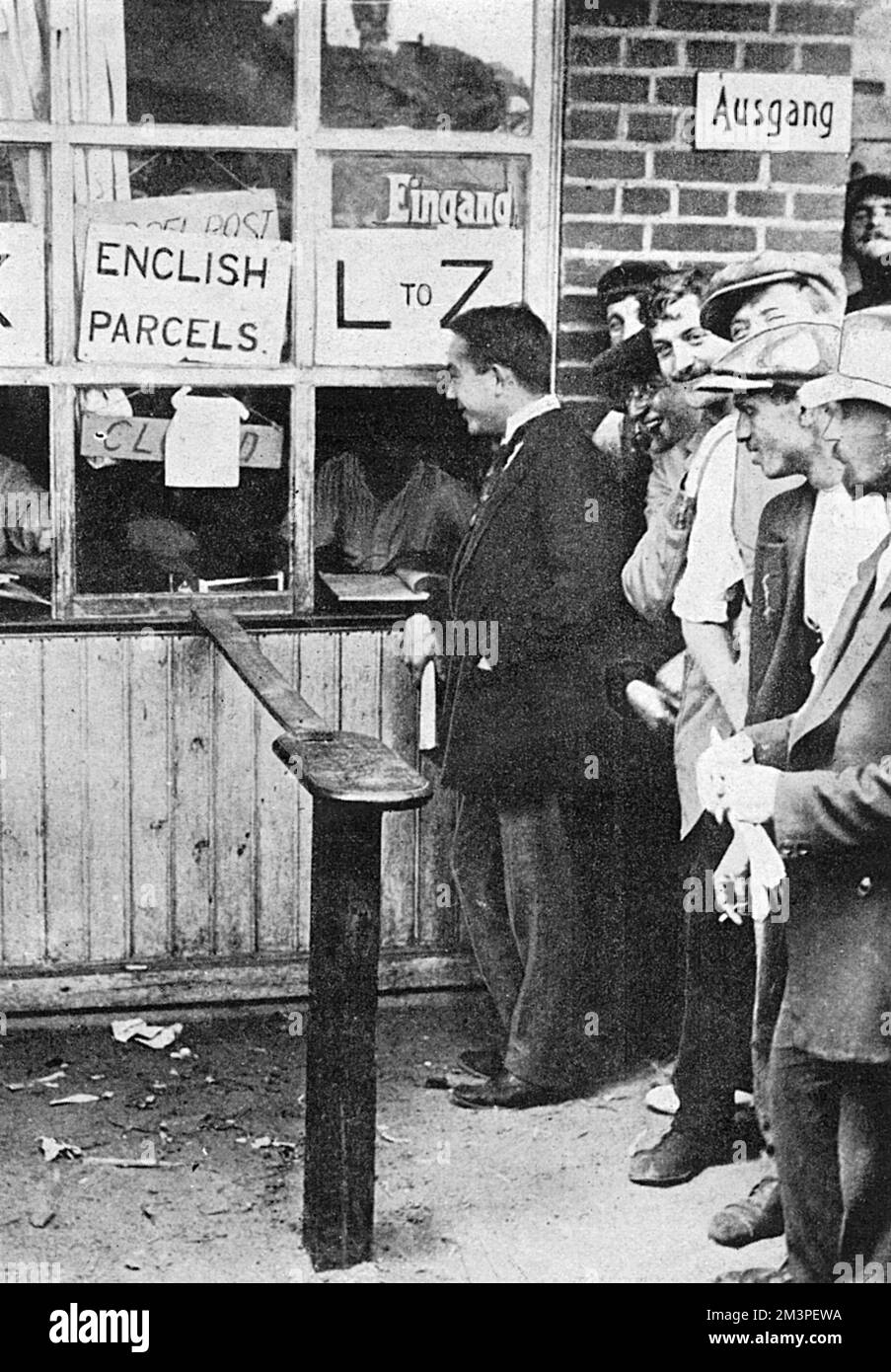 Prisoners ruhleben prisoner war camp Black and White Stock Photos ...