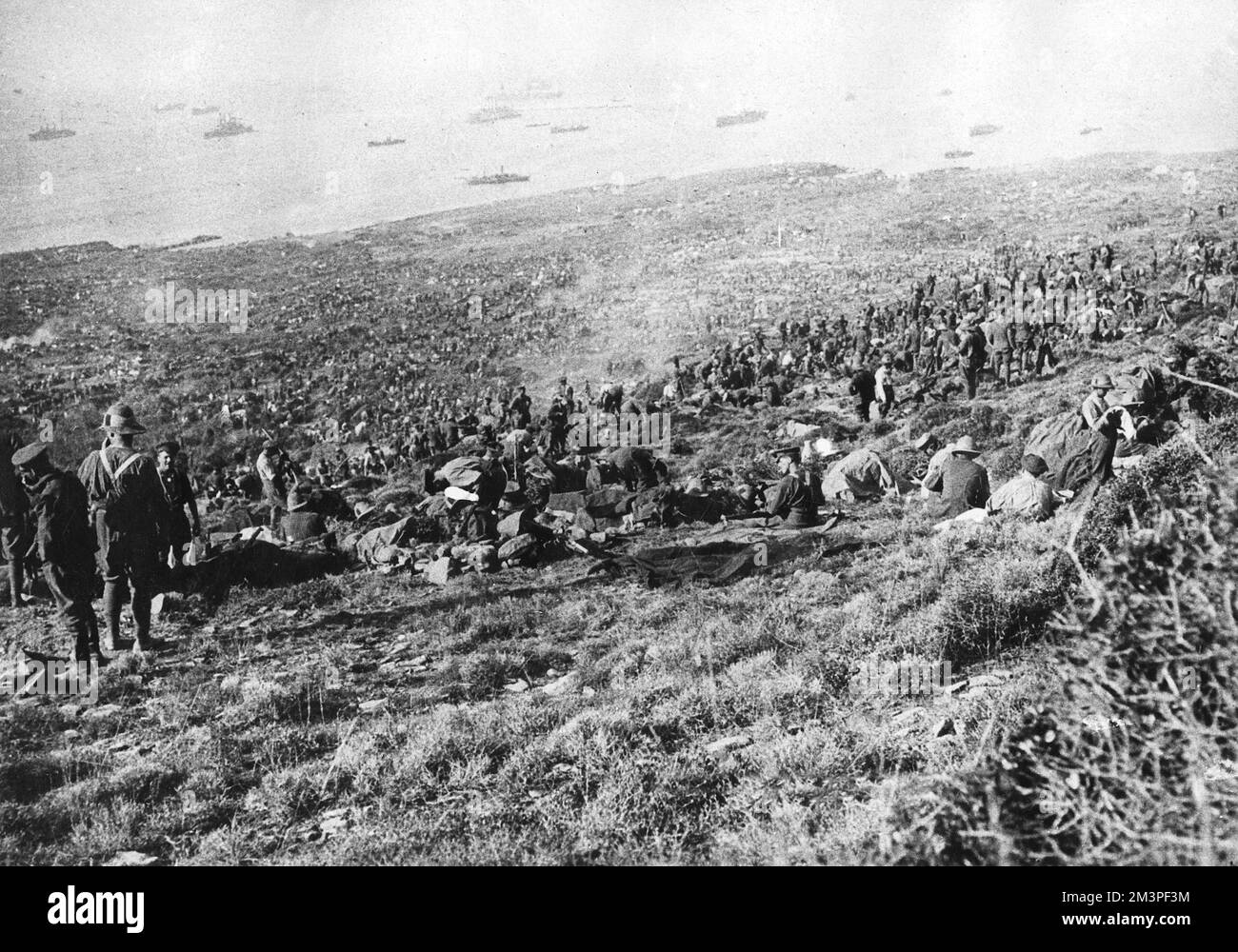 British troops landing at Suvla Bay, Gallipoli in August 1915 during ...