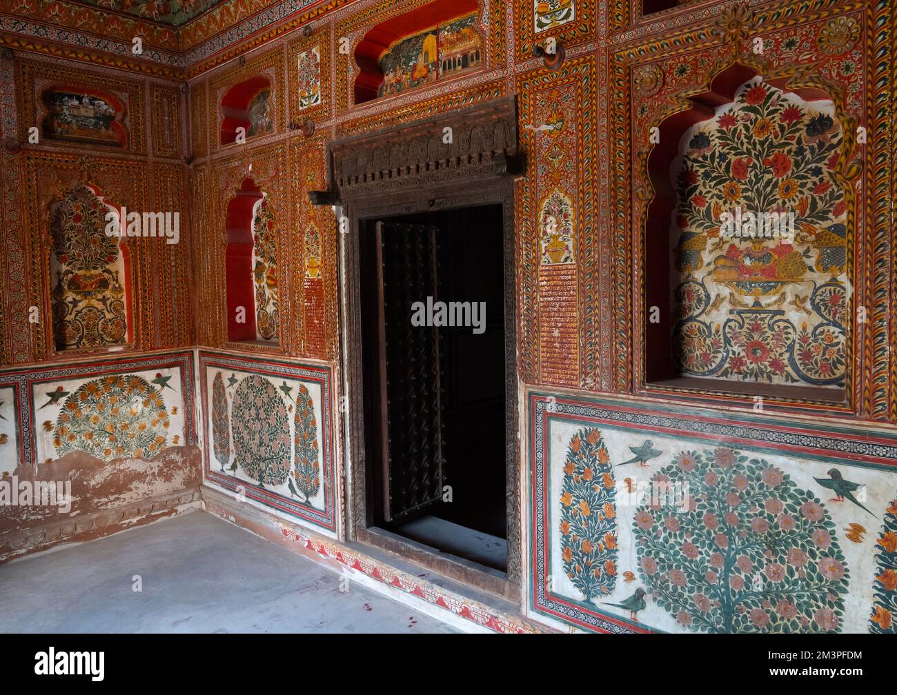 Sone Ki Dukan golden shop, Rajasthan, Mahansar, India Stock Photo - Alamy
