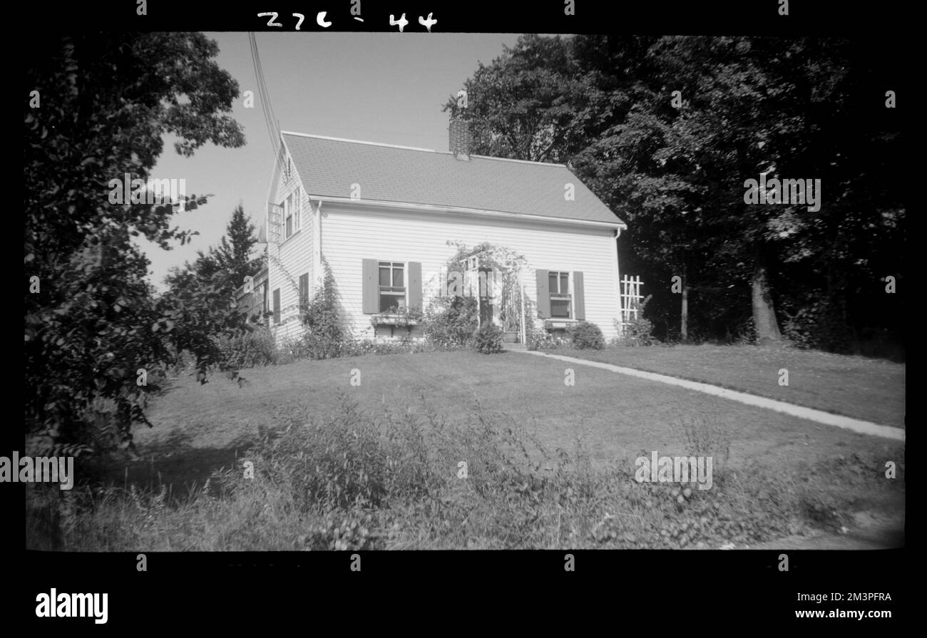 Reservoir St #44 , Houses. Needham Building Collection Stock Photo - Alamy