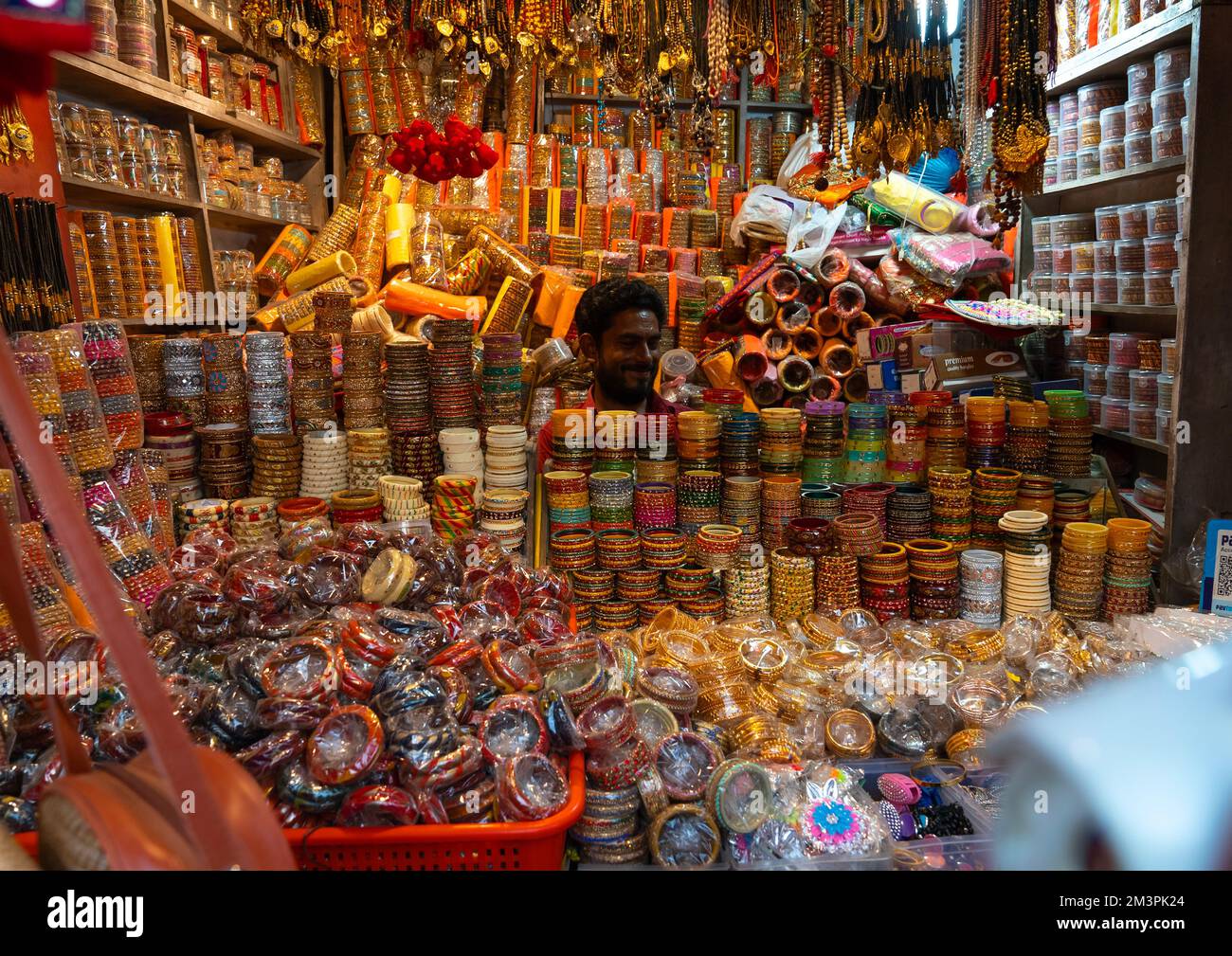 Selling bracelets hi-res stock photography and images - Alamy