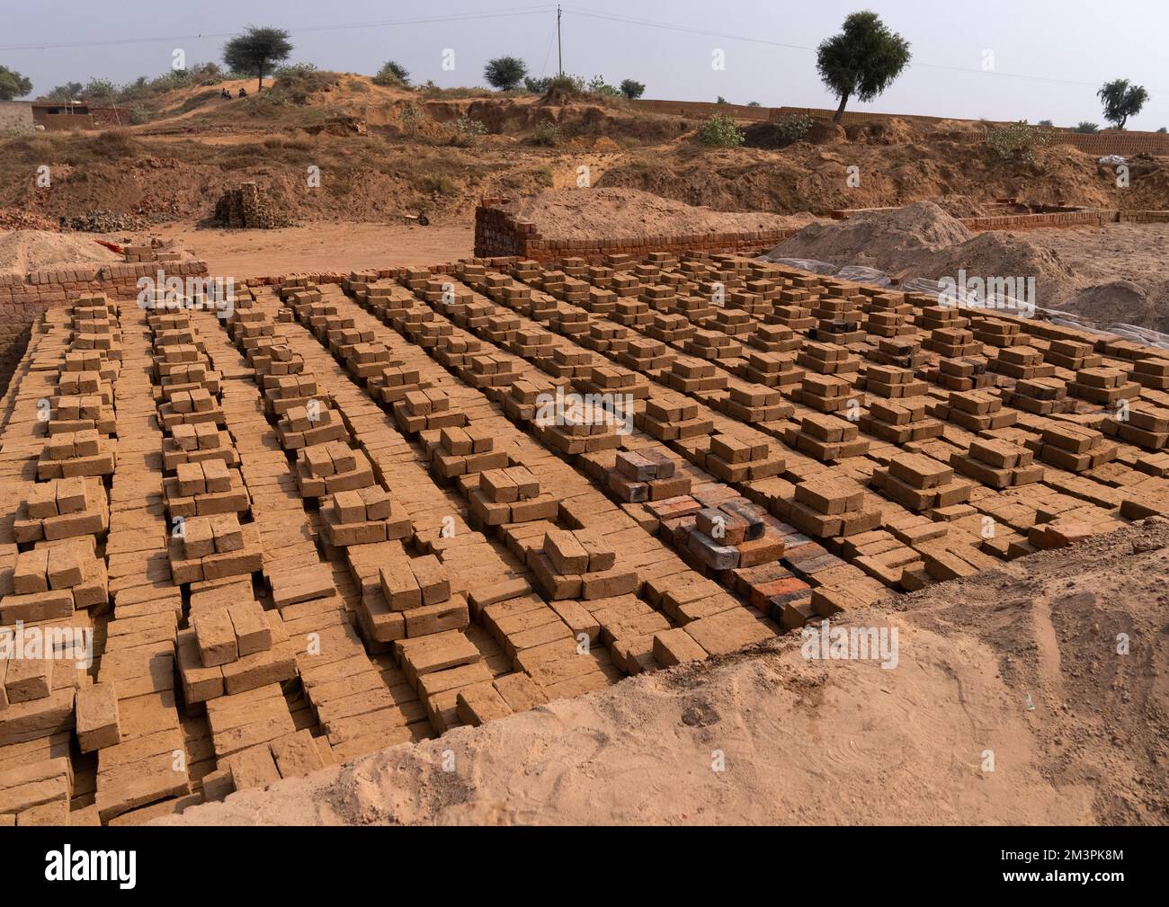 India brick factory hi-res stock photography and images - Alamy