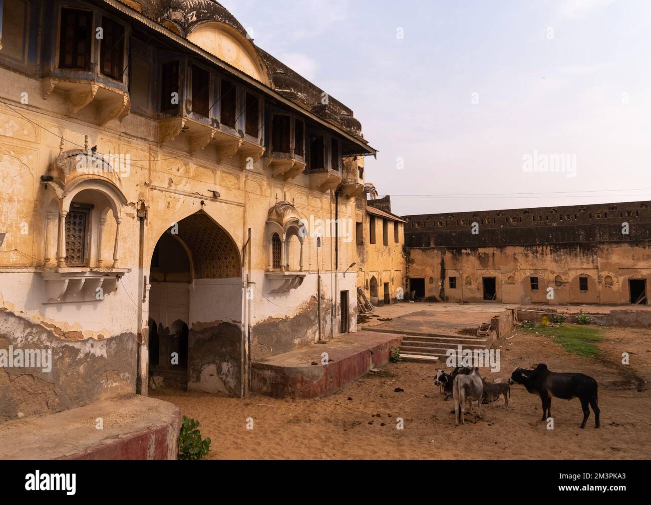 Courtyard shekhawati india hi-res stock photography and images - Alamy