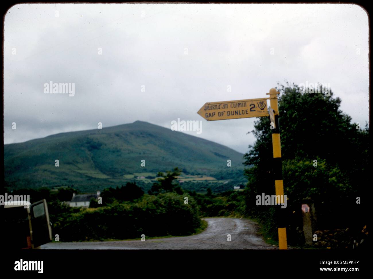 Road to Gap of Dunloe , Roads, Traffic signs & signals, Passes ...