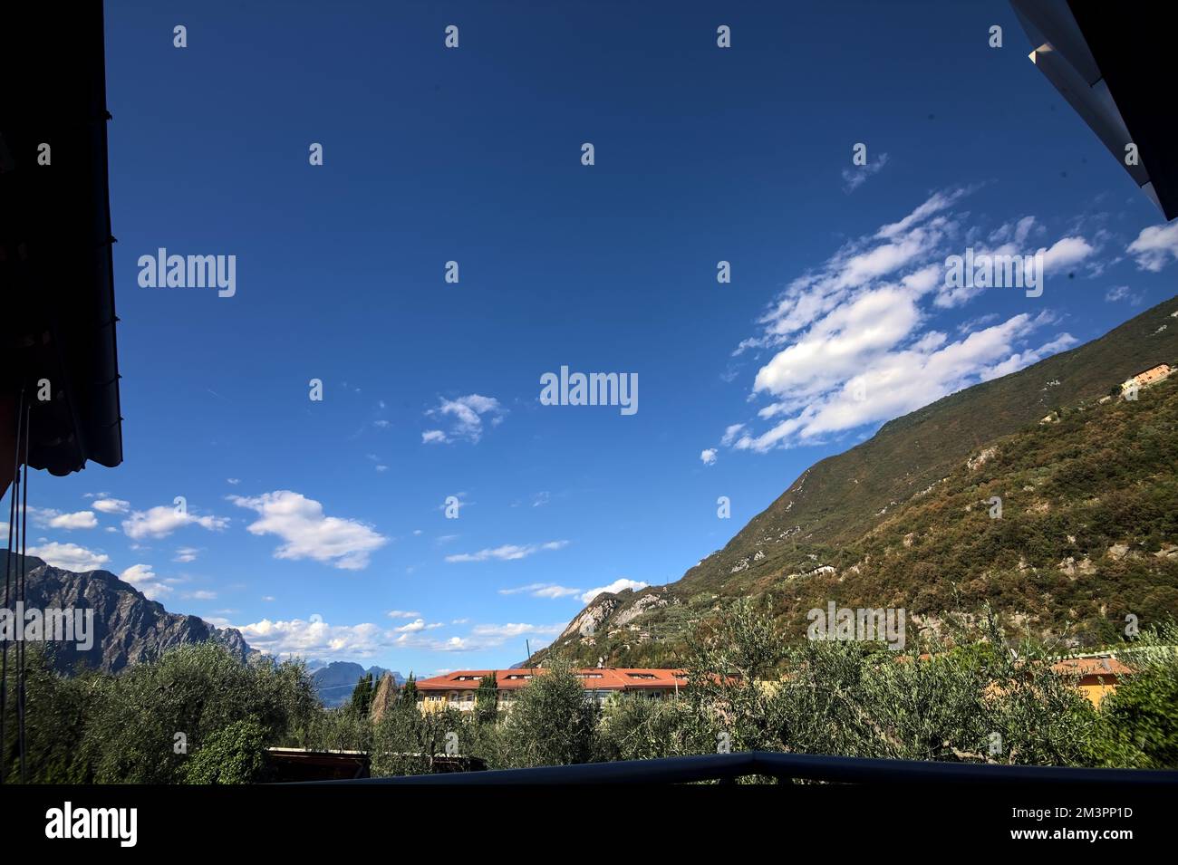 Mountain ridge on a cloudy day before a rainfall Stock Photo - Alamy