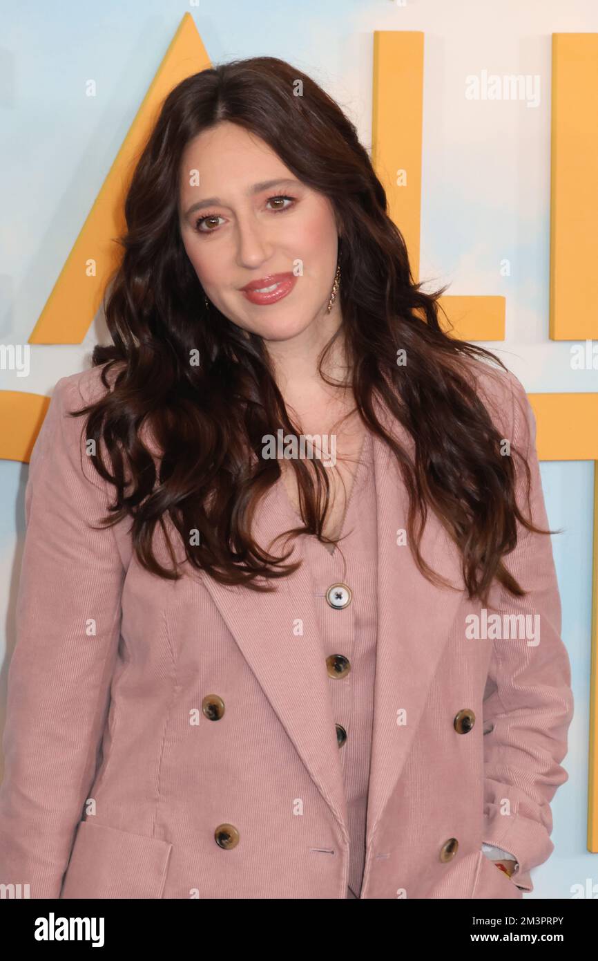 Mariana Trevino A Man Called Otto Photocall Corinthia Hotel London Uk 16 December 2022