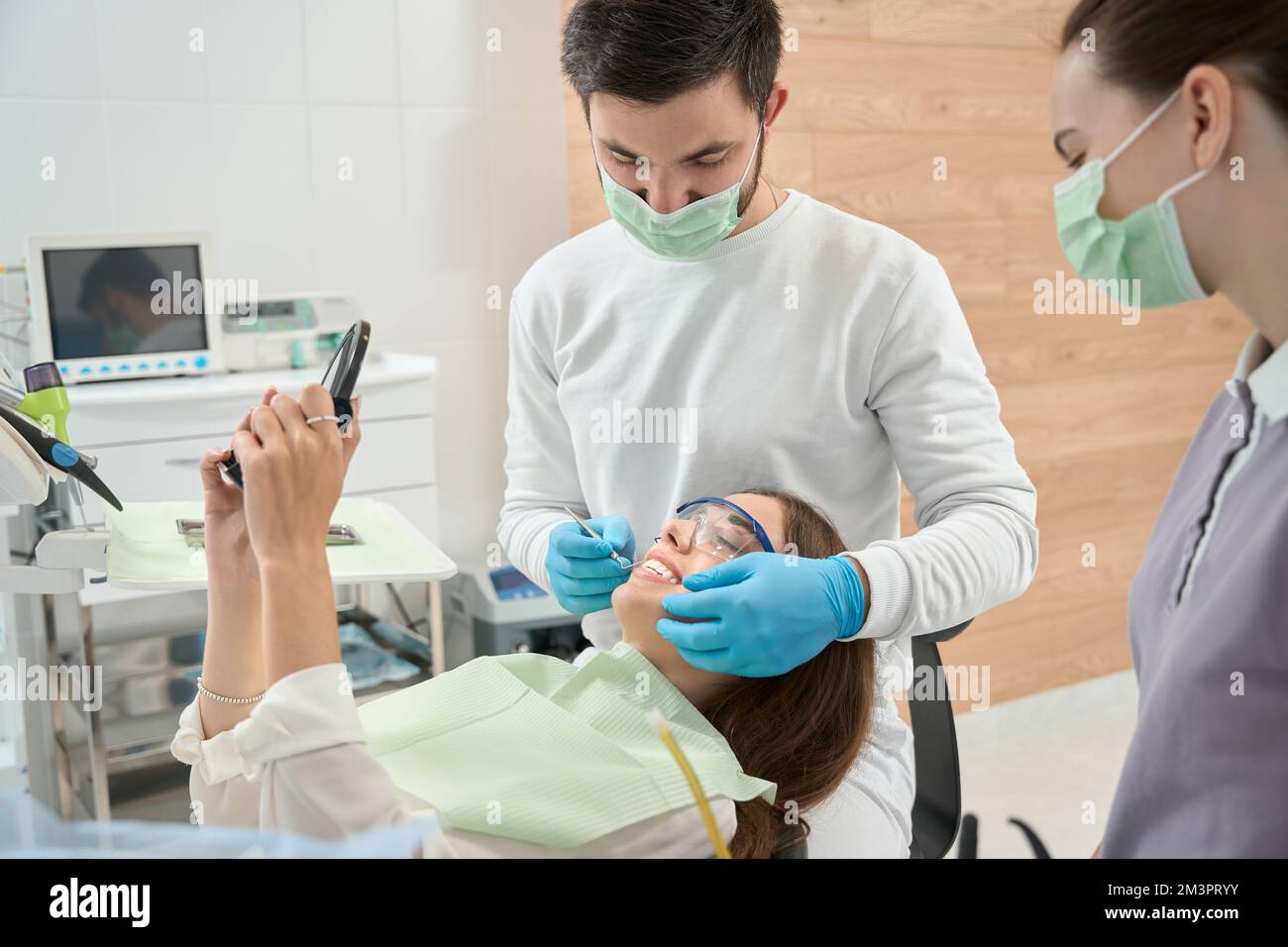 Dental check hi-res stock photography and images - Alamy