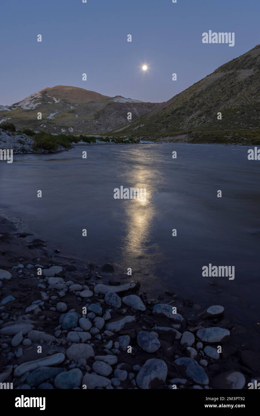 Full moon reflecting on the water of the Rio Grande at Paso Vergara ...