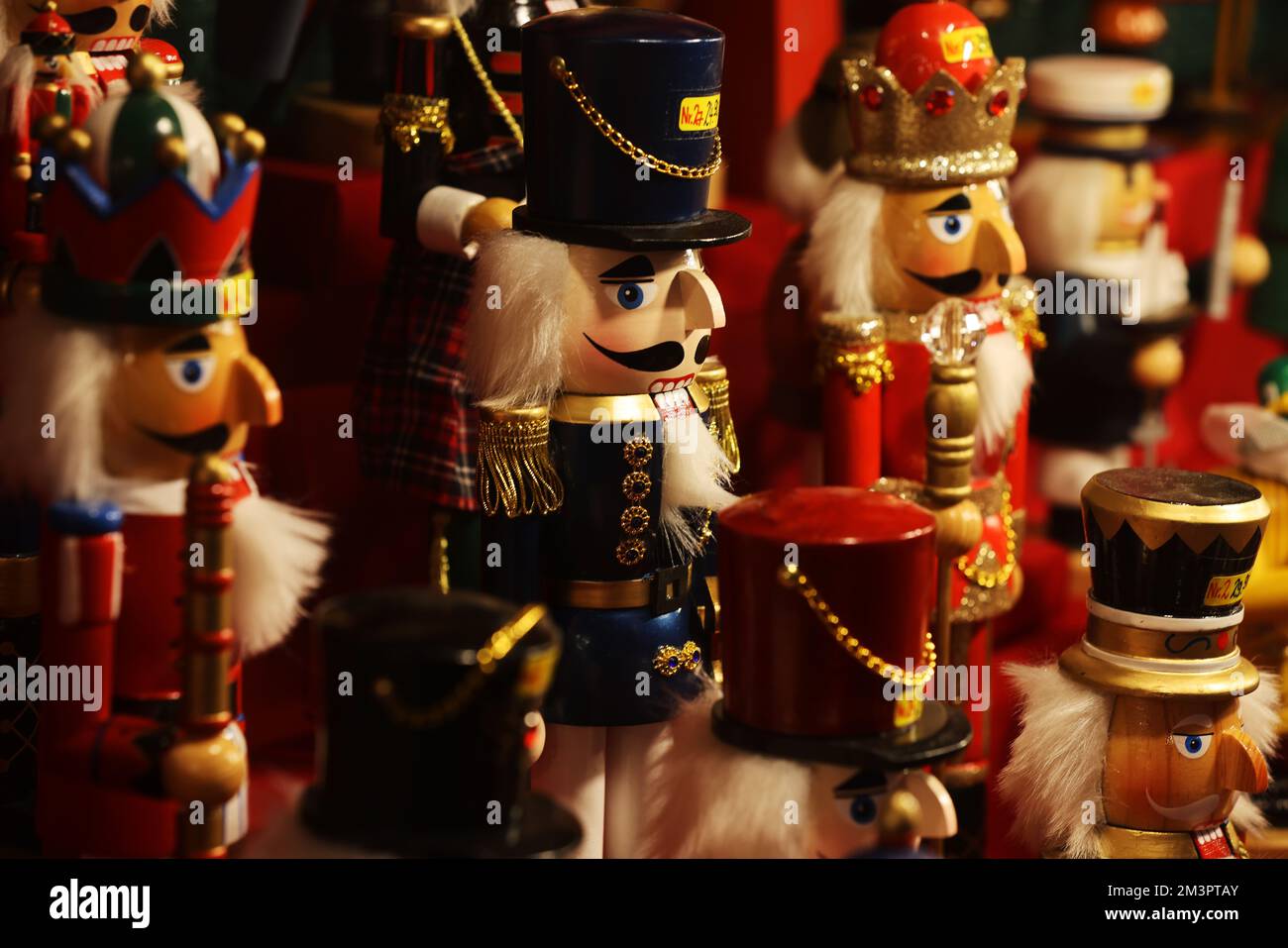 Nußknacker, Nürnberg, Nürnberger Weihnachtsmarkt, Nürnberger Christkindlesmarkt, mit Engeln ...