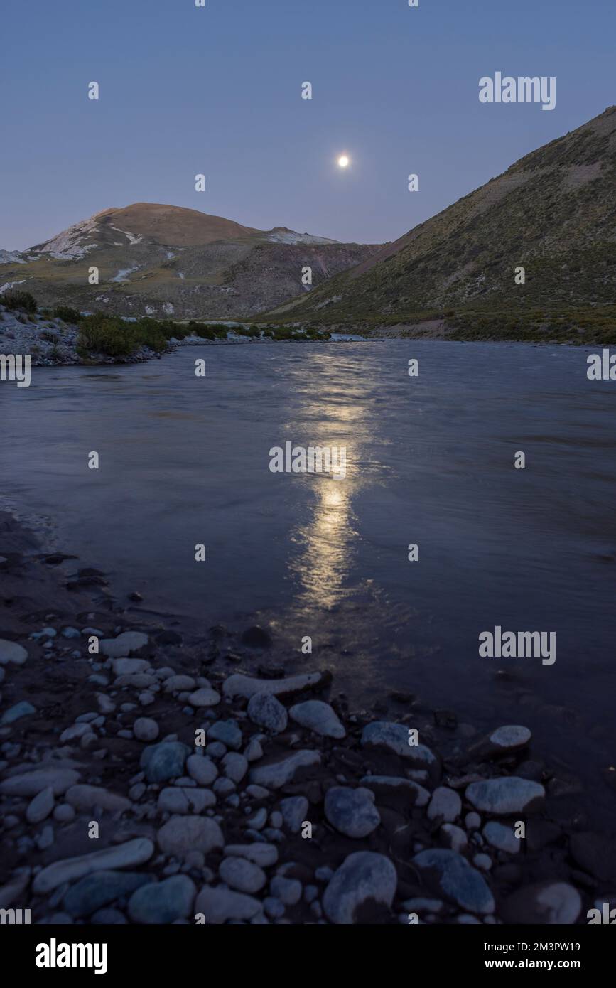Full moon reflecting on the water of the Rio Grande at Paso Vergara ...