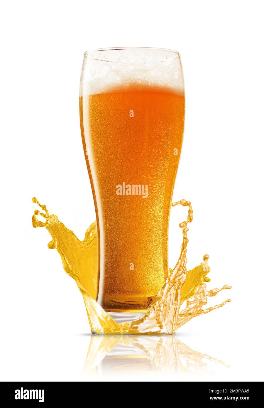 Beer splashes hi-res stock photography and images - Alamy