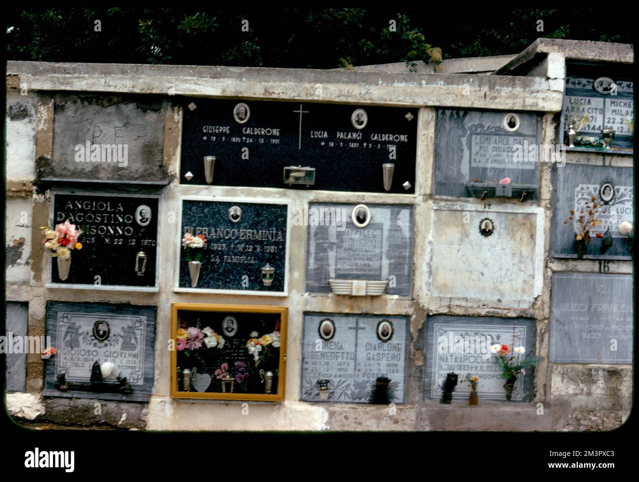 Roccasicura municipal cemetery, Italy , Cemeteries, Tombs & sepulchral ...