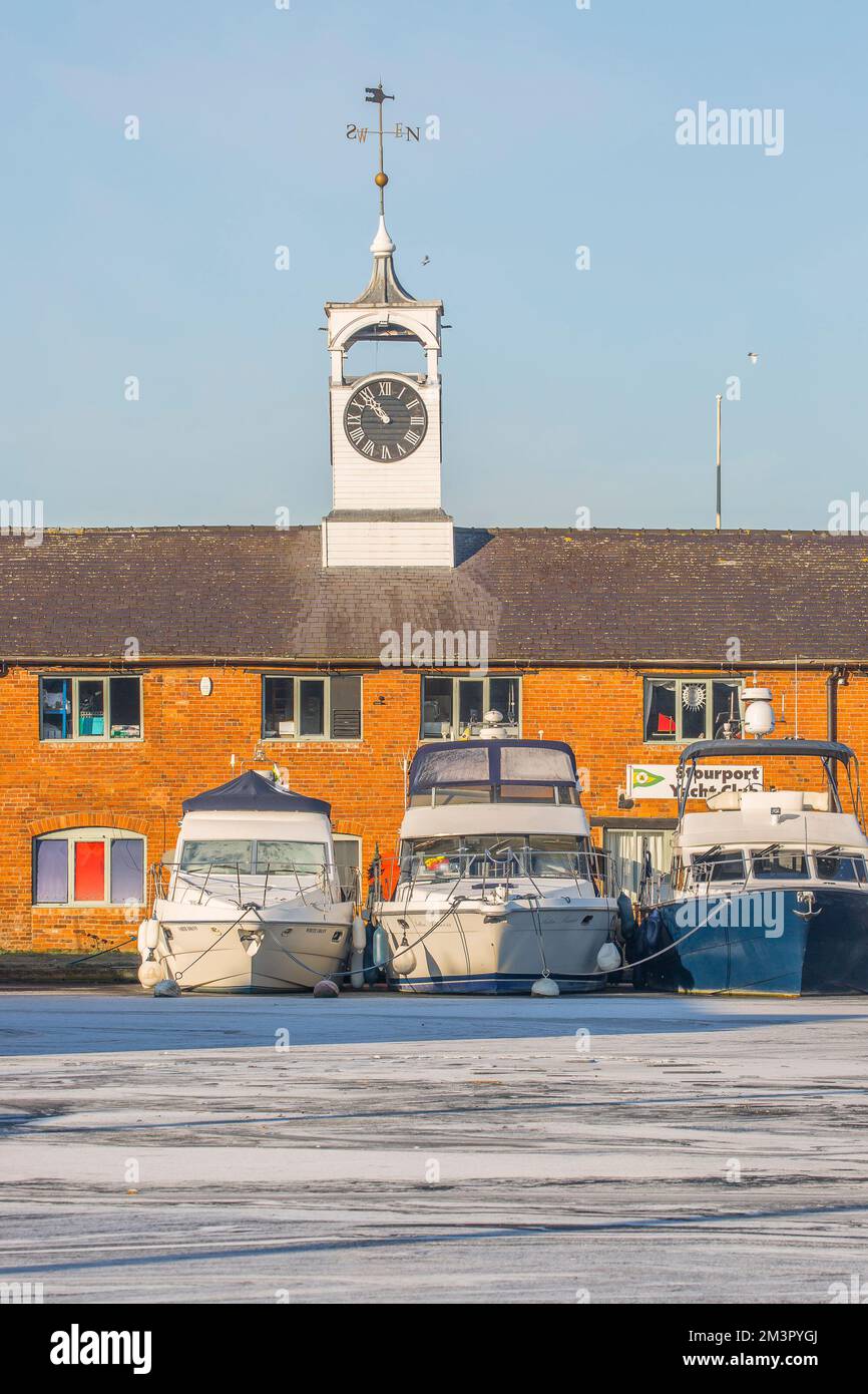Stourport ring canal hi-res stock photography and images - Alamy