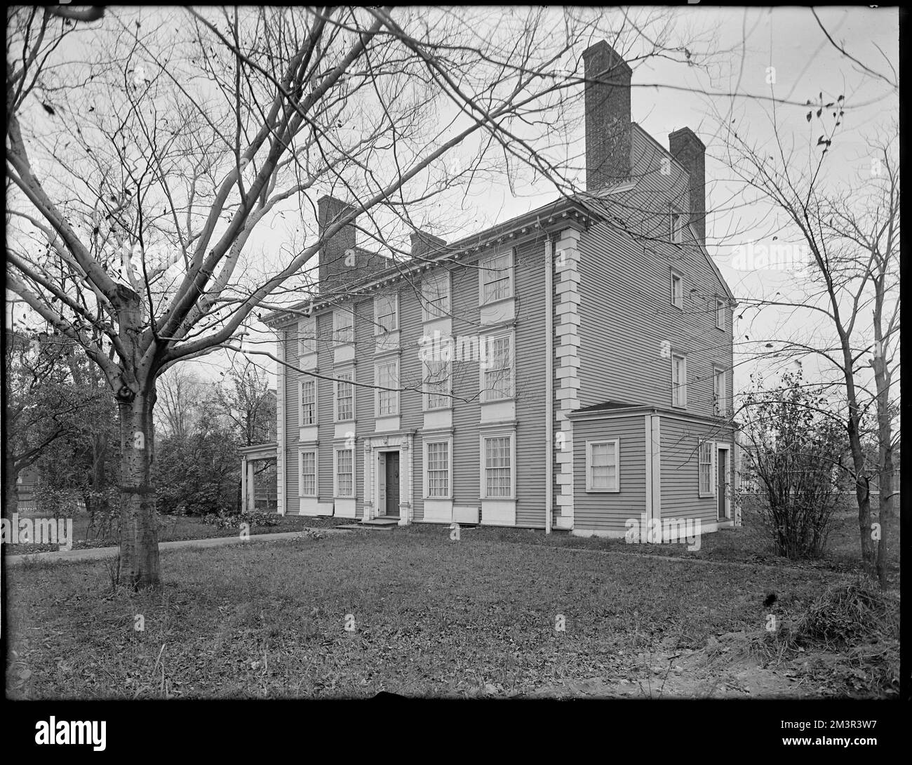 Royall House and slave quarters , Houses, Historic buildings, Slave ...